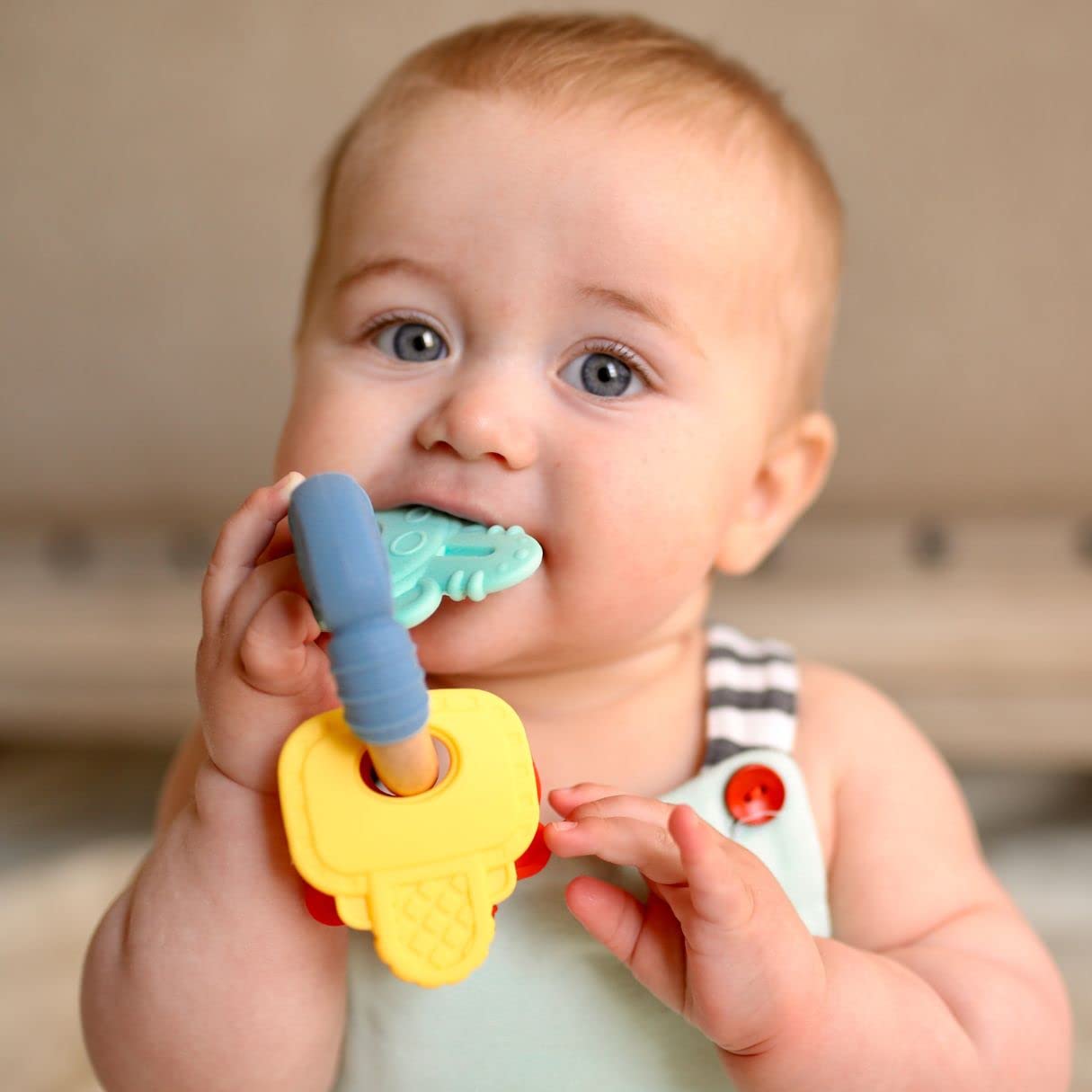 Nuby Natural Wood & Silicone Teether Keys- 3M+, Multi (6907)