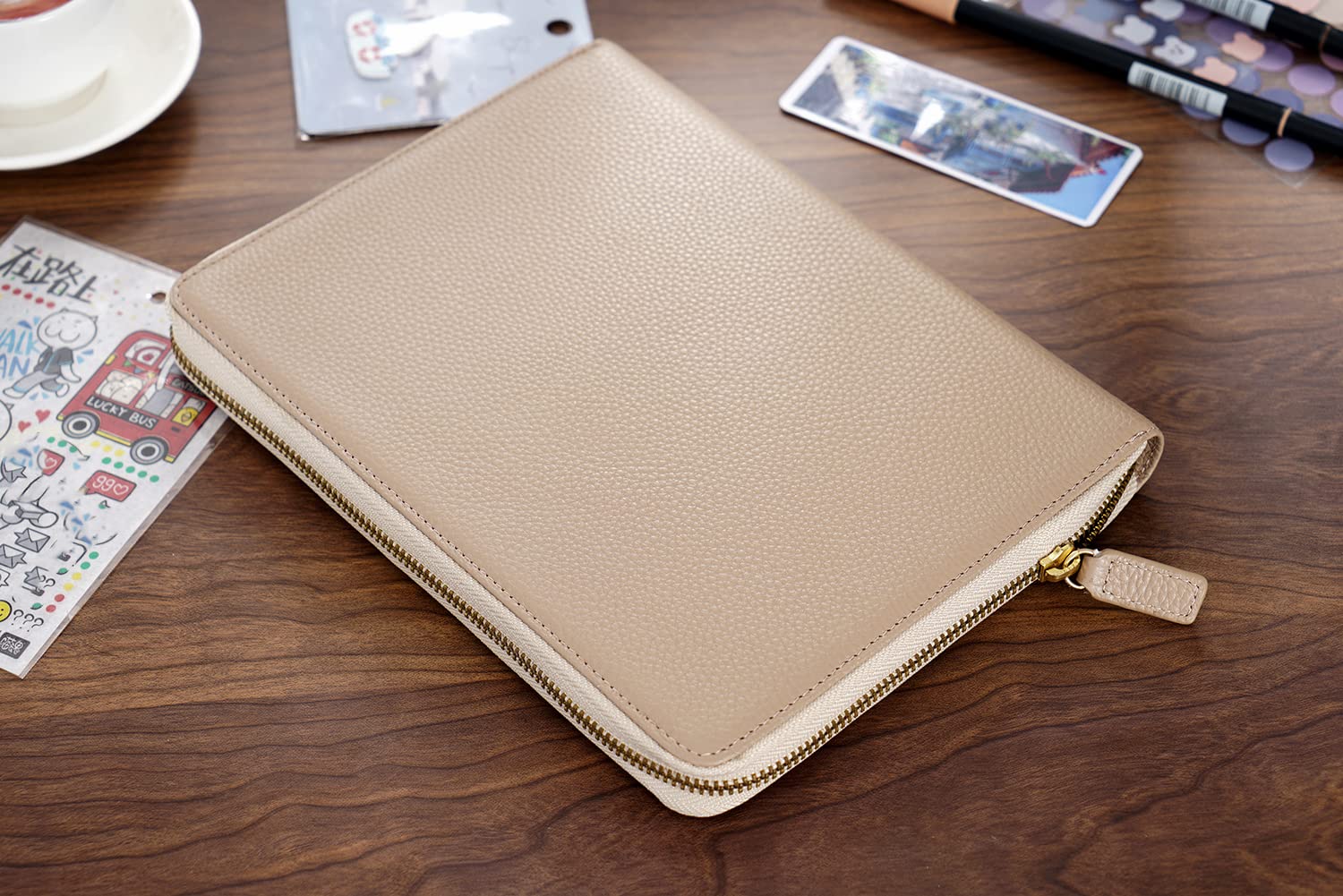 Moterm Zippered Leather Cover for A5-Notebooks - Fits Hobonichi Cousin, Stalogy and Midori MD Planners (Pebbled-Taupe)