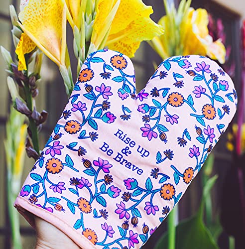Rise Up and Be Brave Oven Mitt Empowerment Motivational Message Kitchen Glove Funny Graphic Kitchenwear Funny Motivational Novelty Cookware White Oven Mitt