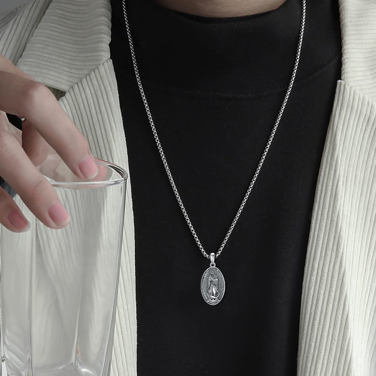 Seiyang Virgen de Guadalupe Necklace Sterling Silver Virgin Mary Pendant Miraculous Medal Pendant Religious Gift for Women Mom