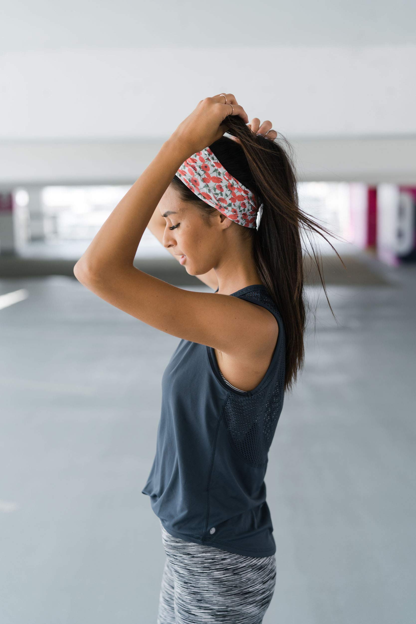 Maven Thread Women's No-Slip, Sweat-Wicking Headband for Exercise and Yoga, 4-Pack, Floral Print (Bloom)