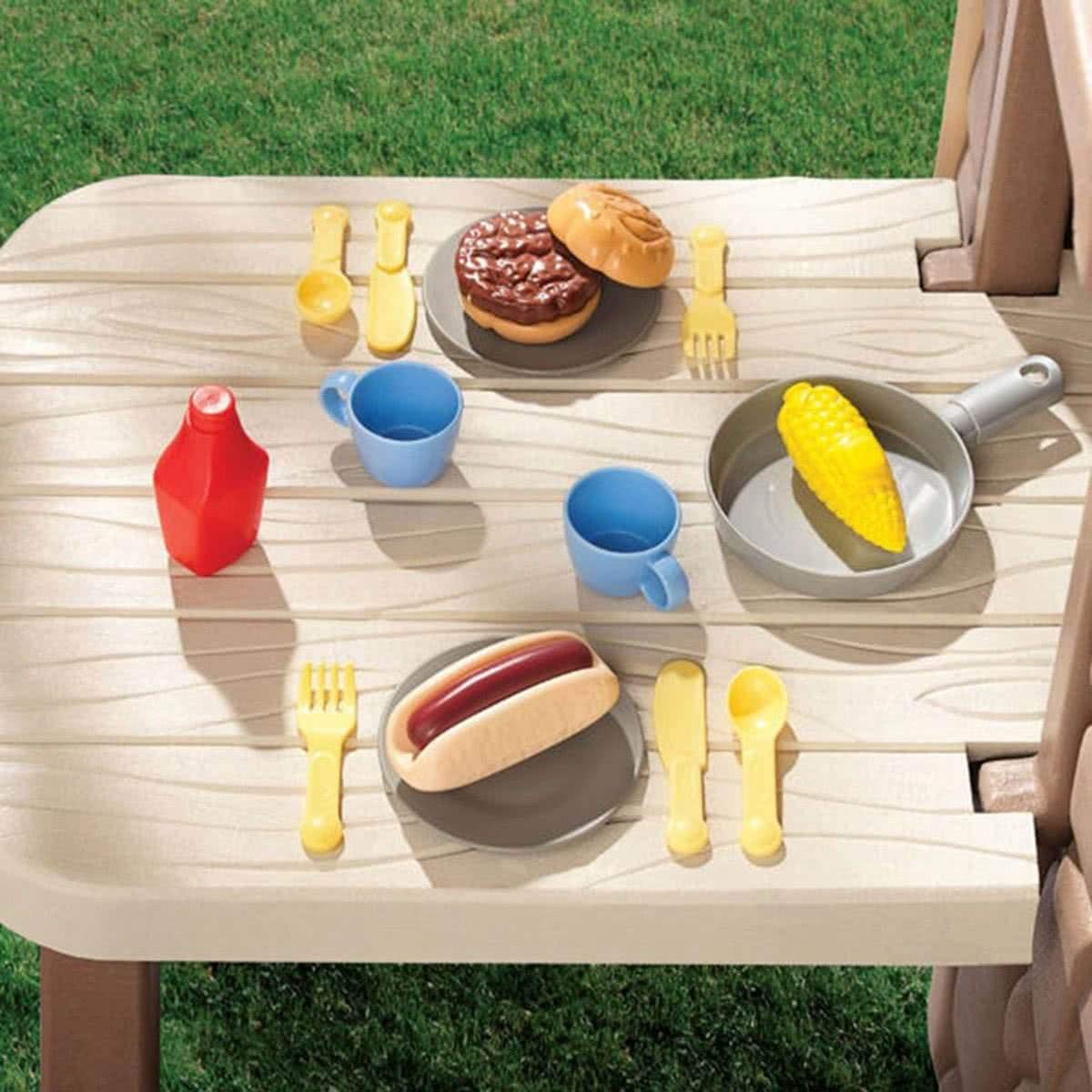 Little Tikes Picnic on the Patio Playhouset,18 months - 5 years,20 accessories included