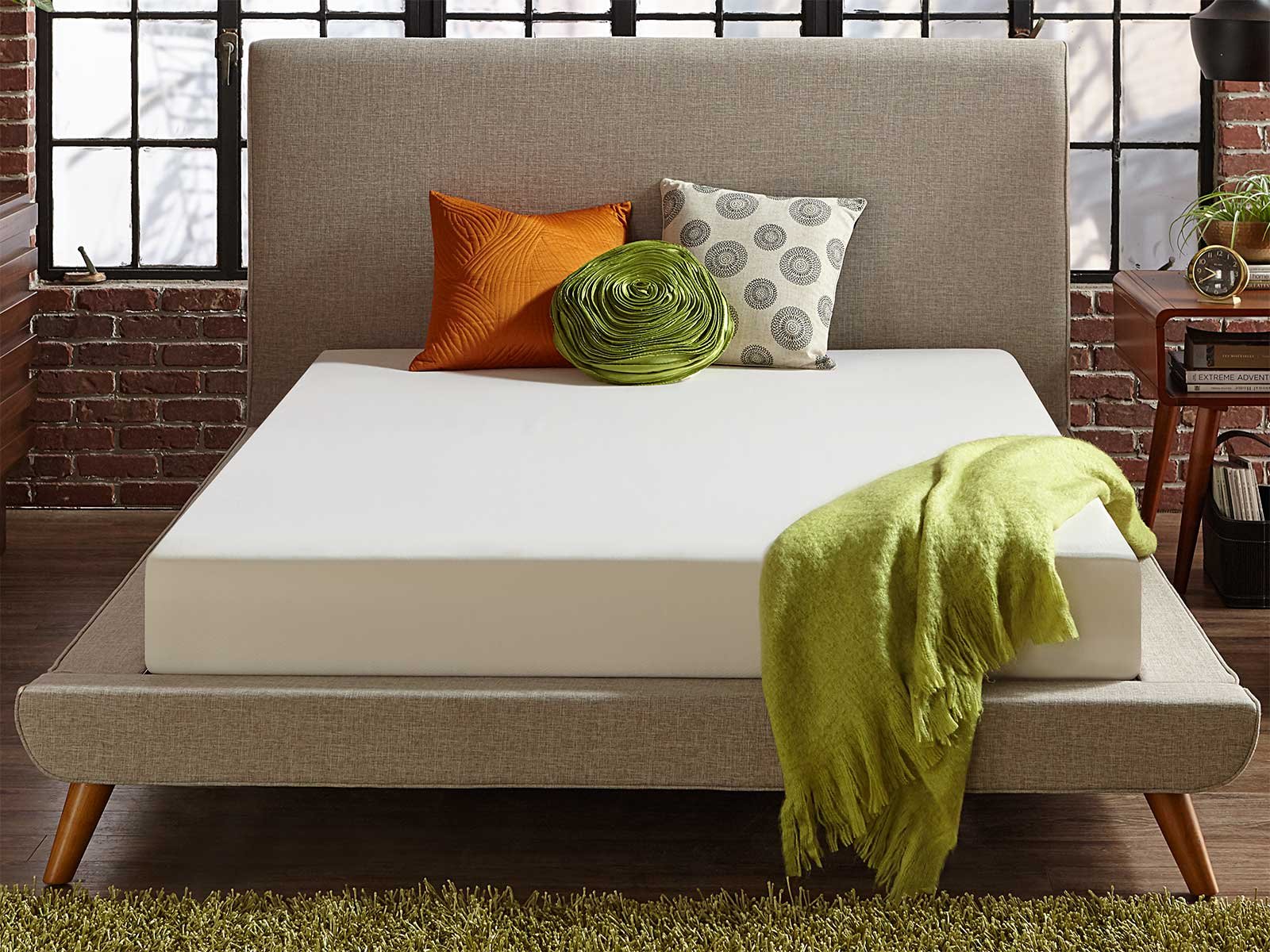 Live and Sleep Classic 8 Inch Medium Firm Memory Foam Mattress - Bed in a Box with Firm Body Support, CertiPUR Certified - King Size