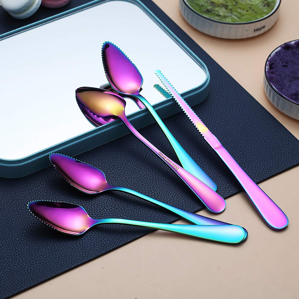 Rainbow Grapefruit Spoons 5 Pieces Set, 4 Stainless Steel Grapefruit Spoon And 1 Grapefruit knife With Titanium Plating, Grapefruit Utensil Set, Serrated Edges Spoon pack of 5 (Rainbow)