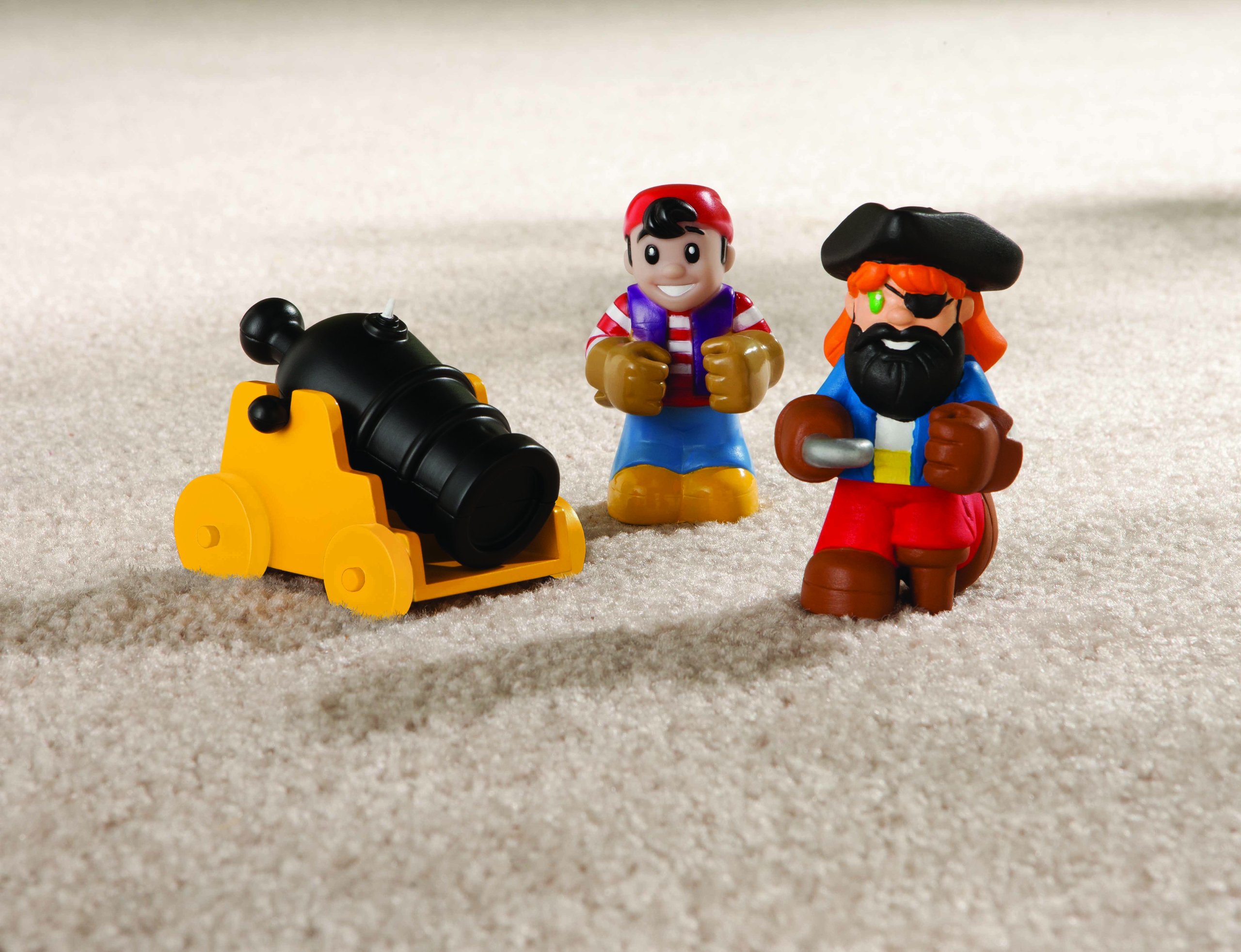 Little Tikes 2-in-1 Pirate Ship Toy - Kids Ride-On Boat with Wheels, Under Seat Storage and Playset with Figures - Interactive Ride on Toys for 1 year olds and above, Multicolor