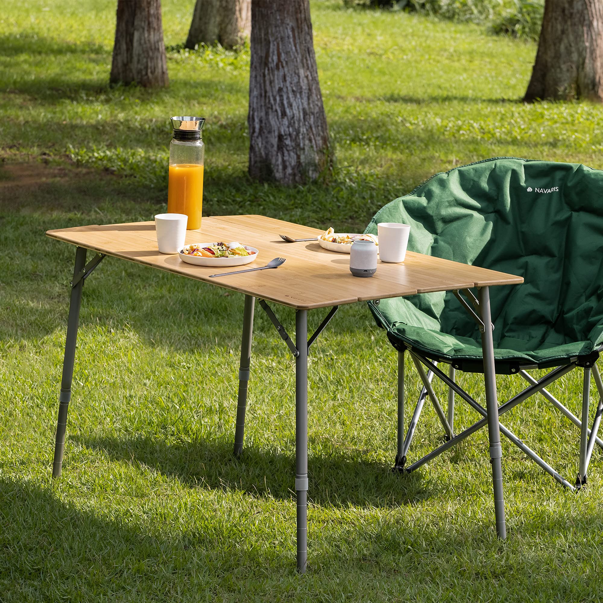 Navaris Portable Folding Bamboo Table - 39.4" x 25.6" Height Adjustable, Camping Table for Outdoors, Picnics with Telescopic Aluminum Legs with Shelf