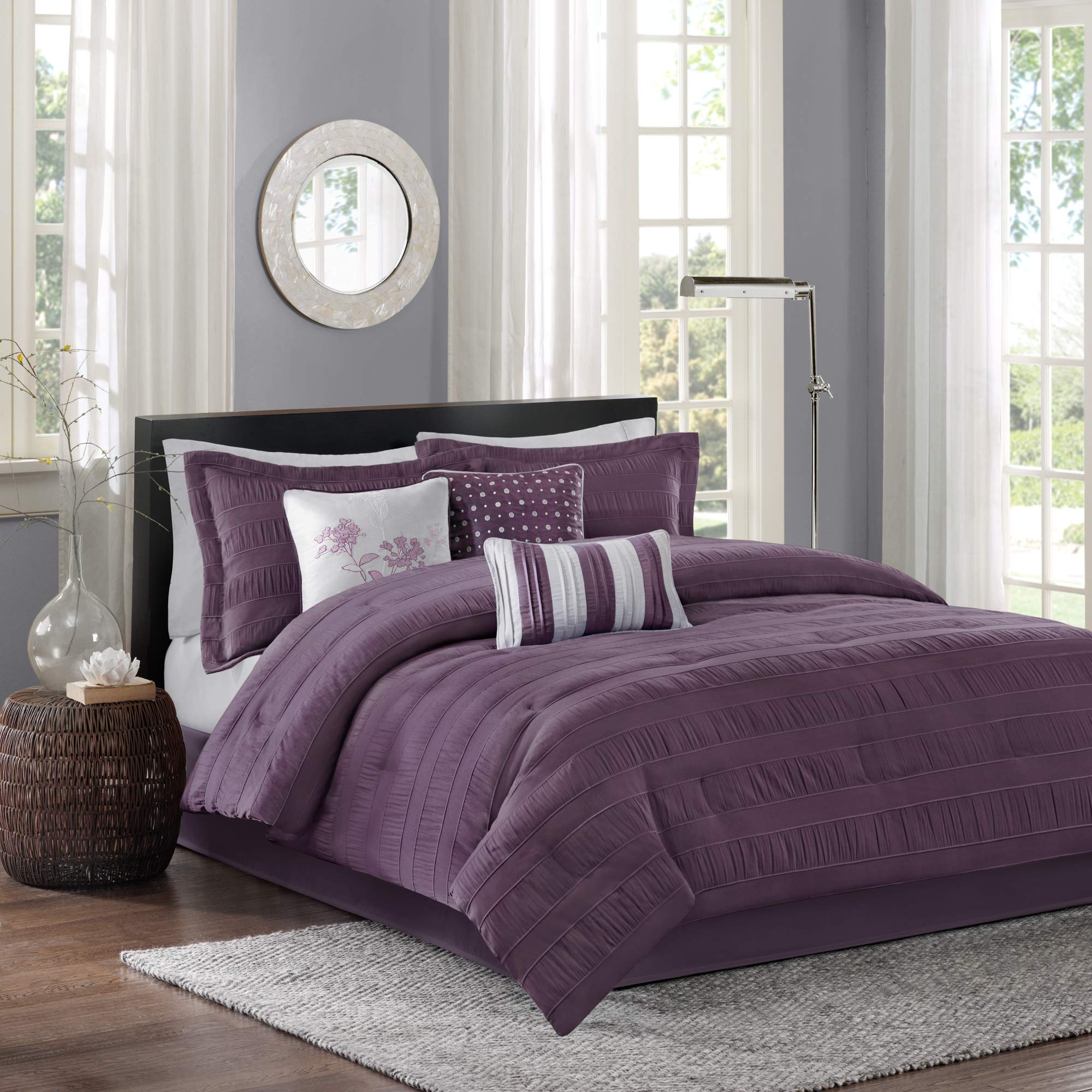 Madison Park Hampton Luxe Comforter Set-Modern Stitching Design All Season Down Alternative Cozy Bedding with Matching Shams, Decorative Pillow, King (104 in x 92 in), Plum 7 Piece