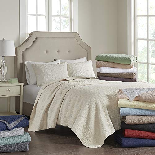 Madison Park Quebec Quilt Set - Luxurious Damask Stitching Design, Cotton Filled Lightweight Coverlet Bedspread Bedding, Shams, Full/Queen(90"x90"), Cream 3 Piece