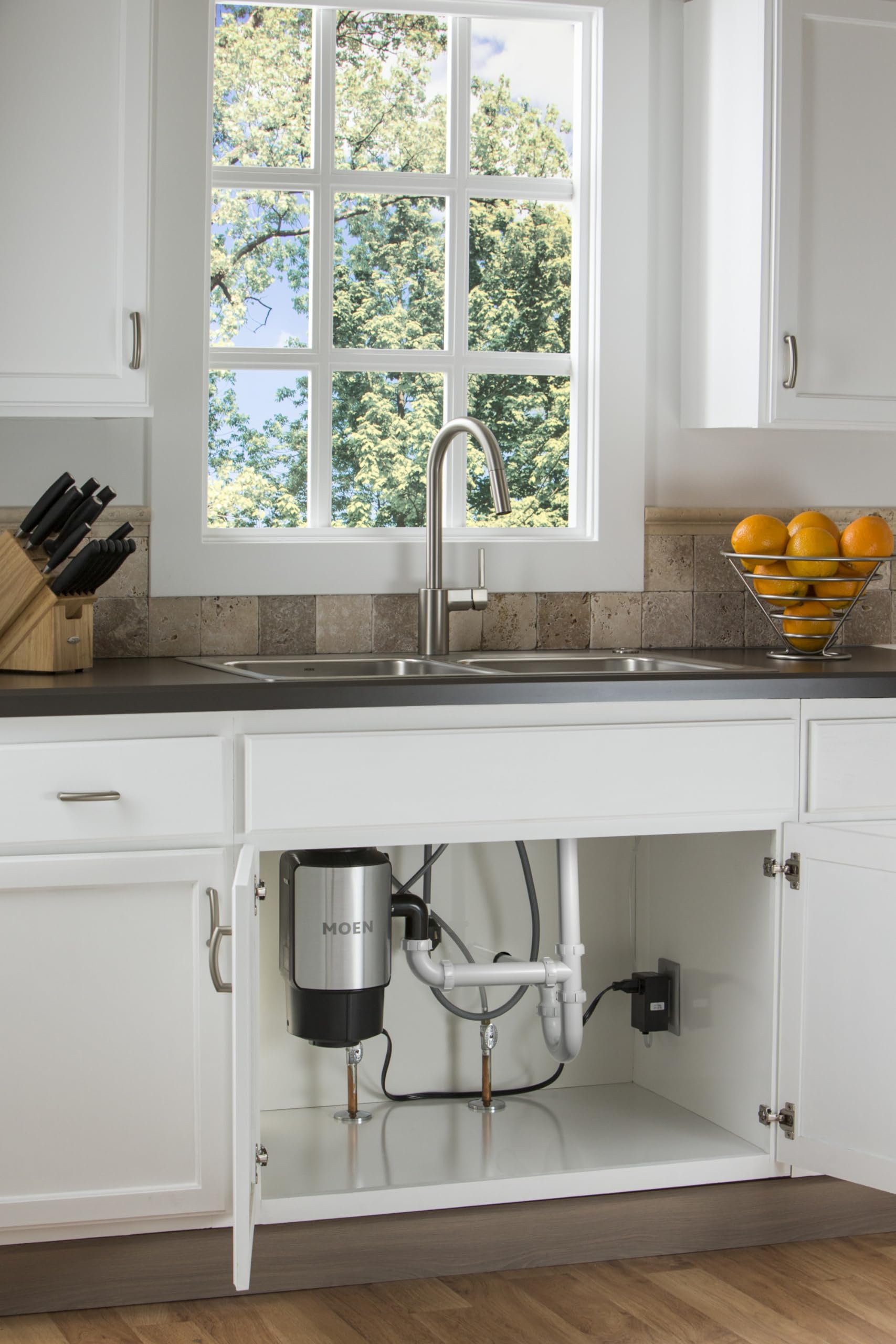Moen Align Spot Resist Stainless One-Handle Modern Kitchen Pulldown Faucet with Retractable Reflex Docking System and Power Boost Spray Technology for a Faster Clean, 7565SRS