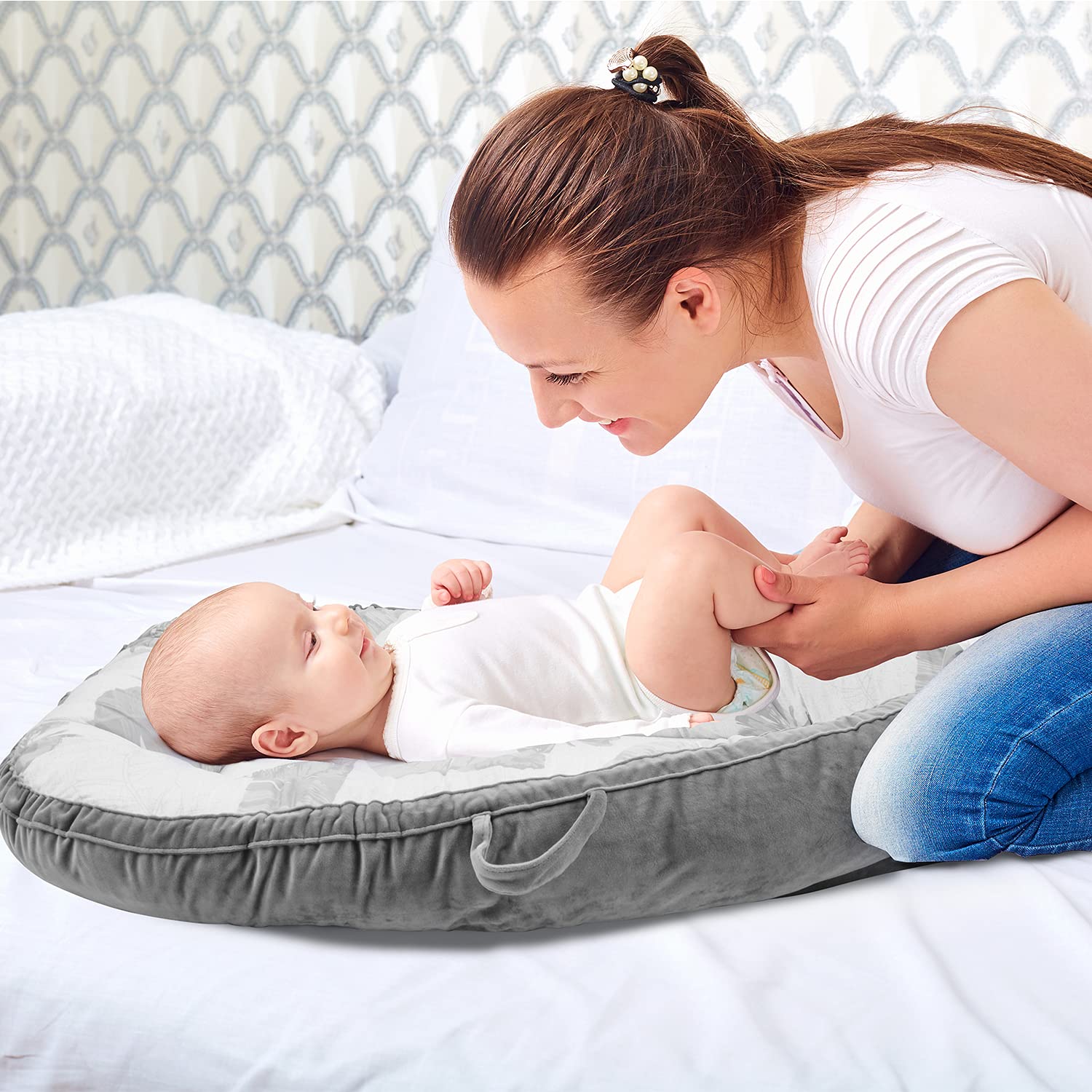 MPenguin Baby Lounger Baby Nest Cover for Newborn Nest Co Sleeping Bed Machine Washable, Adjustable Size, 37’’x21’’ (Leaf)
