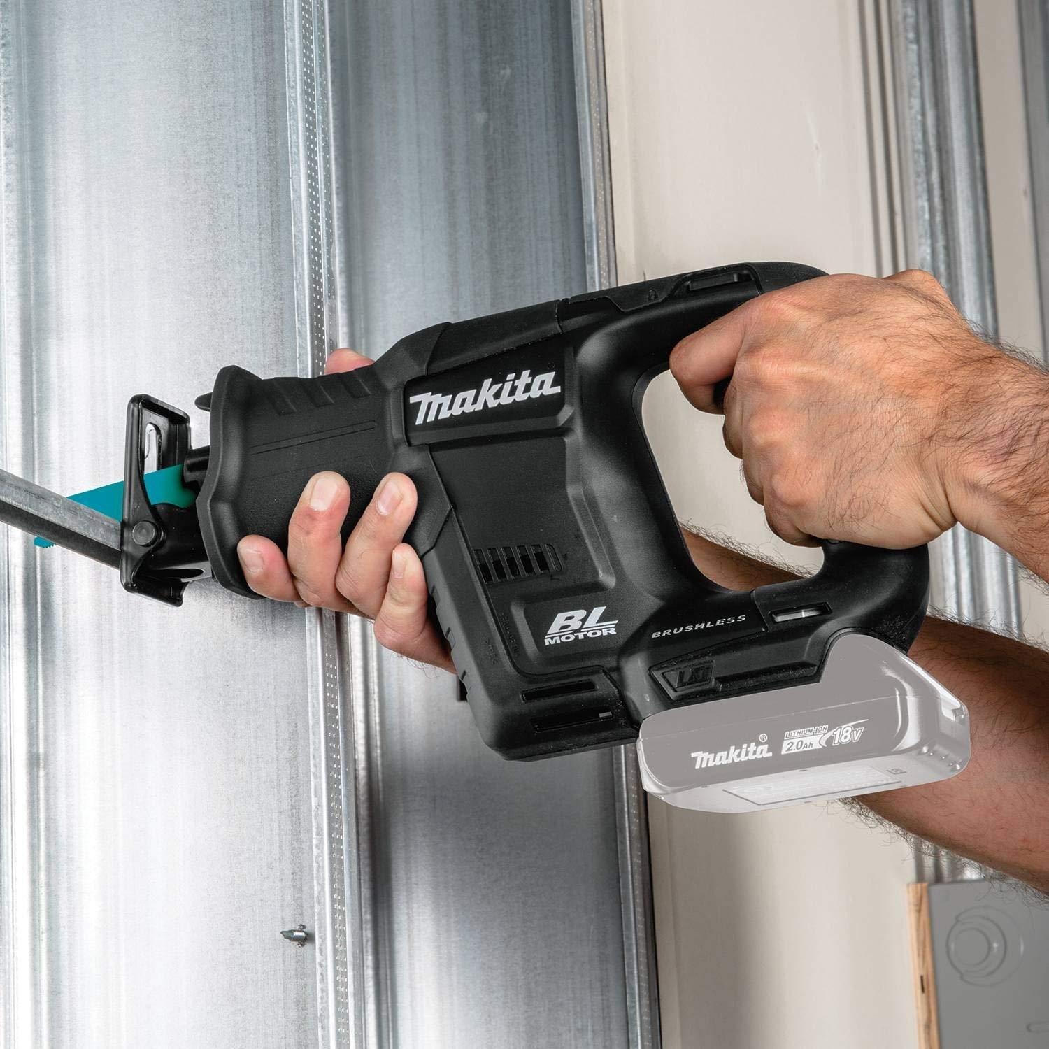 Makita XRJ07ZB-R 18V LXT Lithium-Ion Sub-Compact Brushless Cordless Reciprocating Saw (Tool Only) (Renewed)
