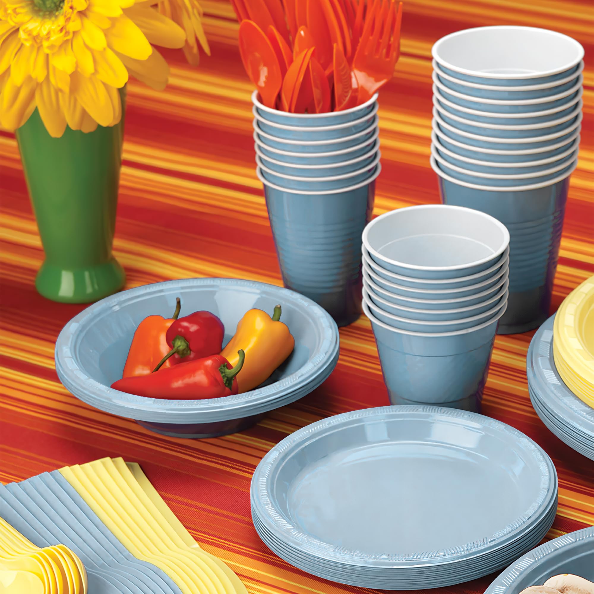 Light Blue Solid Color Plastic Party Cup (12 Oz.) 20 Count - Premium Quality and Durable, Perfect for Any Celebration