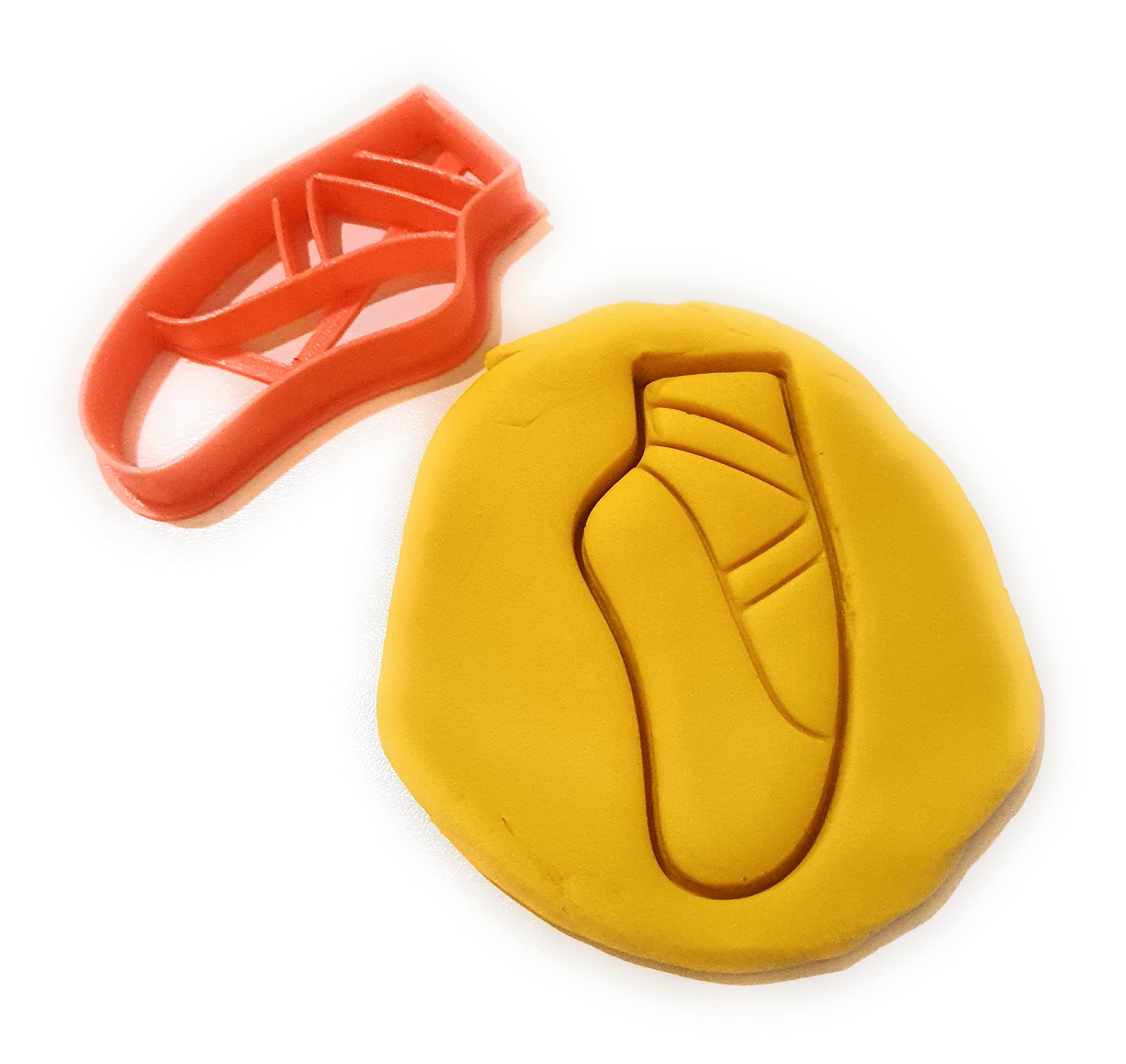 T3D Cookie Cutters Ballet Slipper Cookie Cutter, Suitable for Cakes Biscuit and Fondant Cookie Mold for Homemade Treats 3.45*1.82*0.55inch