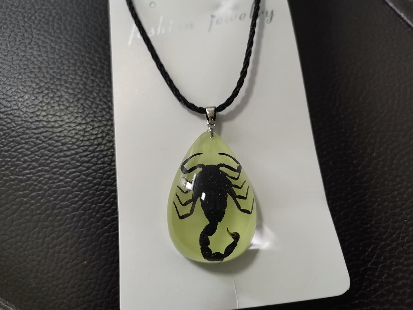 PTGMH Glow in the Dark Necklace Black Scorpion Amber Resin Adjustable Necklace Pendent with Insect Sample Inside Birthday Gift for Lover Friends (Black(black Scorpion))