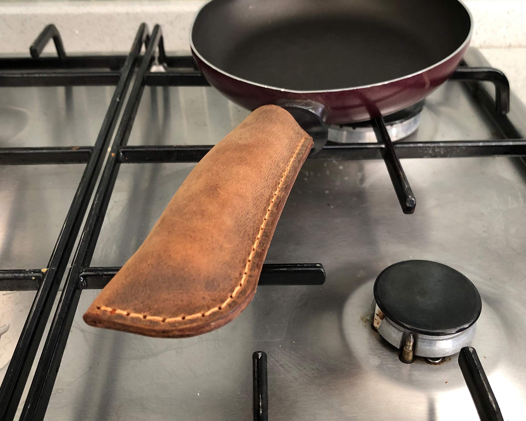 Personalized Leather Pot Handle Cover - Leather Hot Handle Holder - 100% Genuine Leather Potholder - Personalized Pot Holder - Leather Potholder - Cast Iron Handle Cover - Custom Skillet Handle Cover
