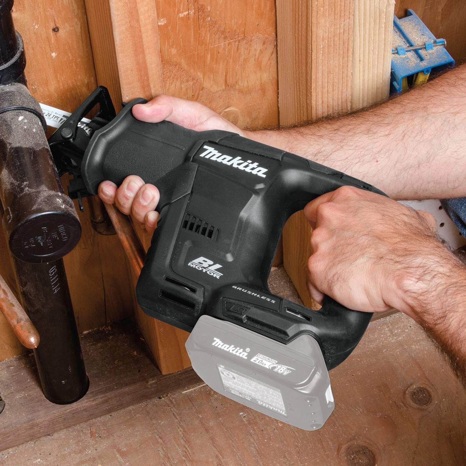 Makita XRJ07ZB-R 18V LXT Lithium-Ion Sub-Compact Brushless Cordless Reciprocating Saw (Tool Only) (Renewed)