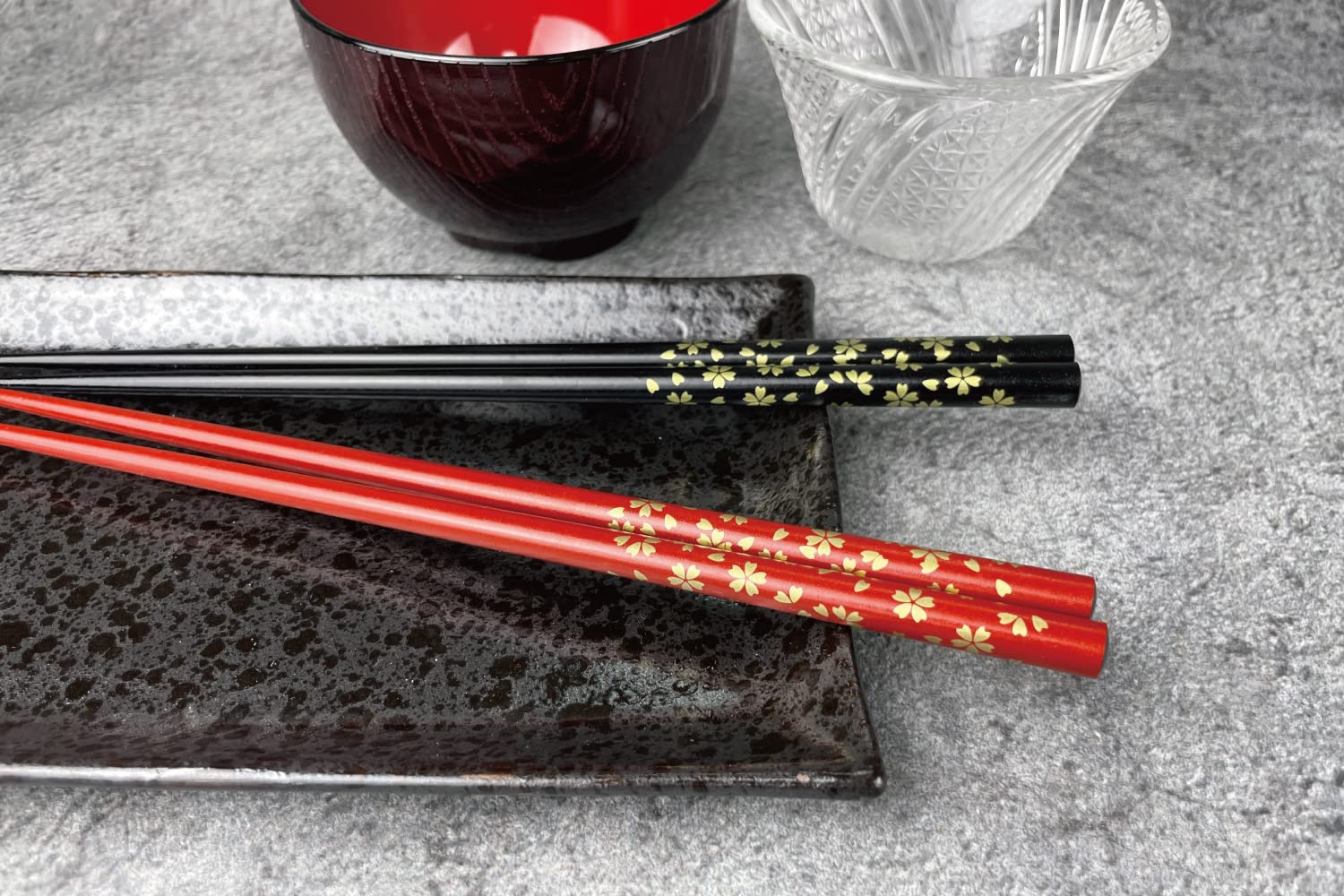 Premium Japanese Chopsticks Reusable 2prs Set [ Made in Japan ] Traditional Lacquer Art Wooden Chopsticks A (Golden Floret BK/RD(2KR006))