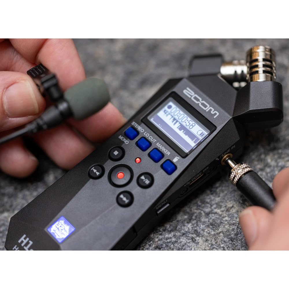 Zoom H1n-VP Handy Recorder Value Pack with Zoom HRM-7 Handy Recorder Mount, Sandisk 32GB microSD Card and StreamEye Polishing Cloth