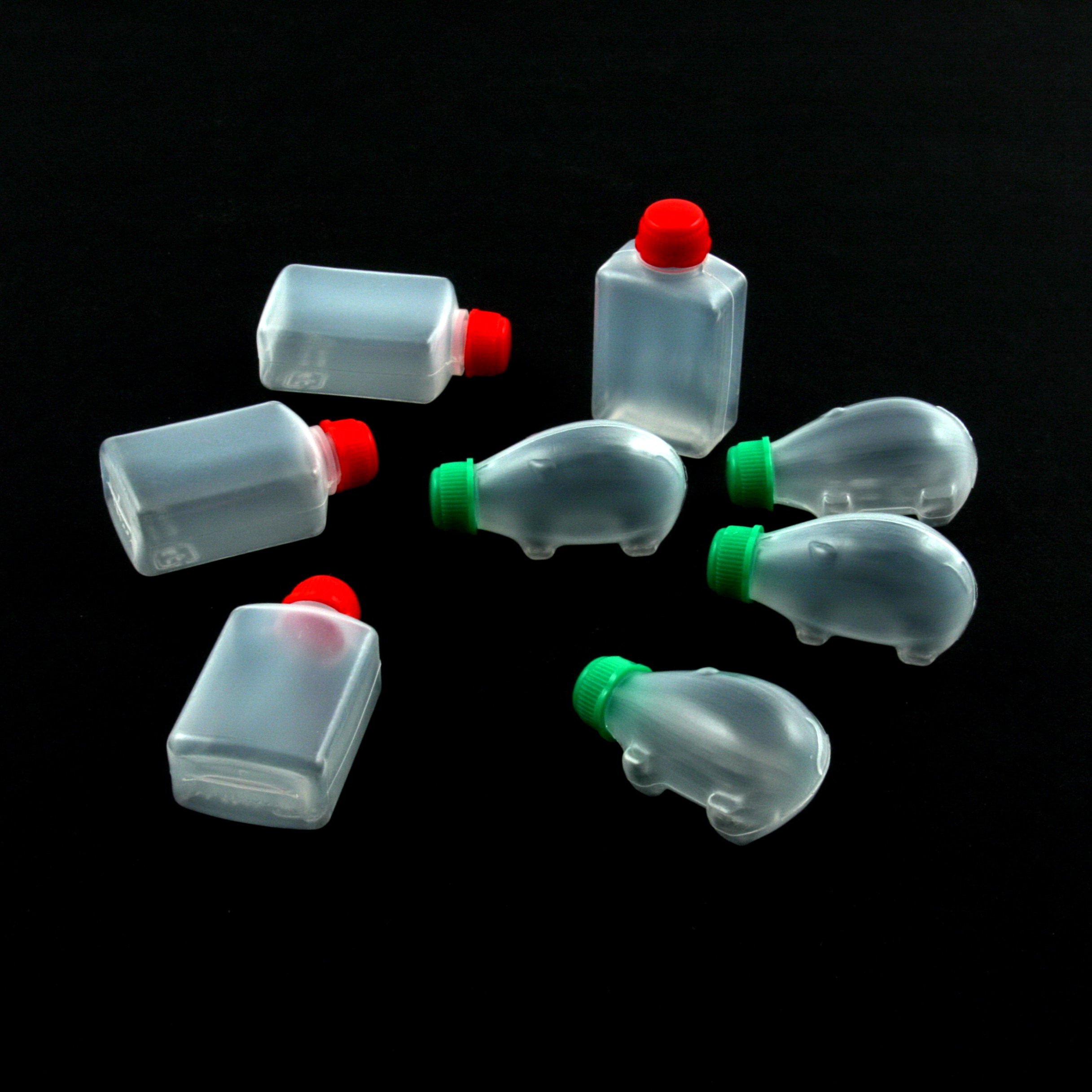 Sauce Container Piggy and Square Bottle