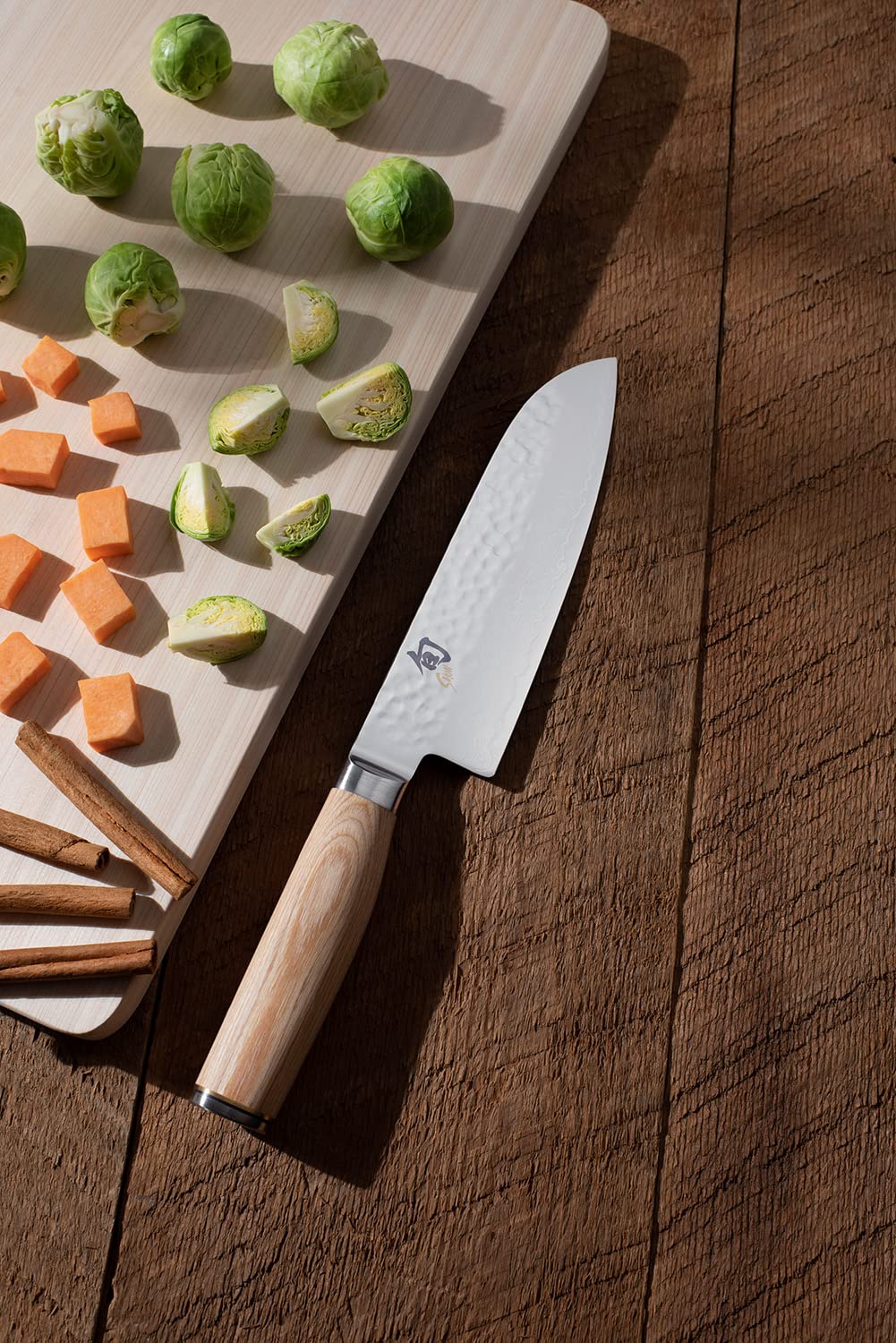 Shun Premier Blonde Santoku Knife, 7 inch VG-MAX Stainless Steel Blade with Tsuchime Finish and Pakkawood Handle, Cutlery Handcrafted in Japan, Silver