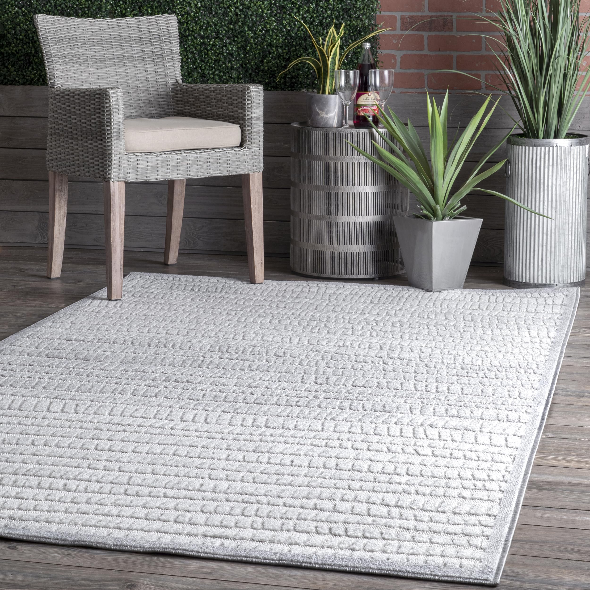 nuLOOM Danna Textured Stripe Indoor/Outdoor Area Rug, 5x8, Grey