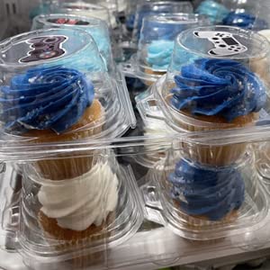LOKQING 100 Pcs Cupcake Boxes Plastic Individual Cupcake Containers Single Cupcake Carrier with Connected Airtight Dome Lid for Party