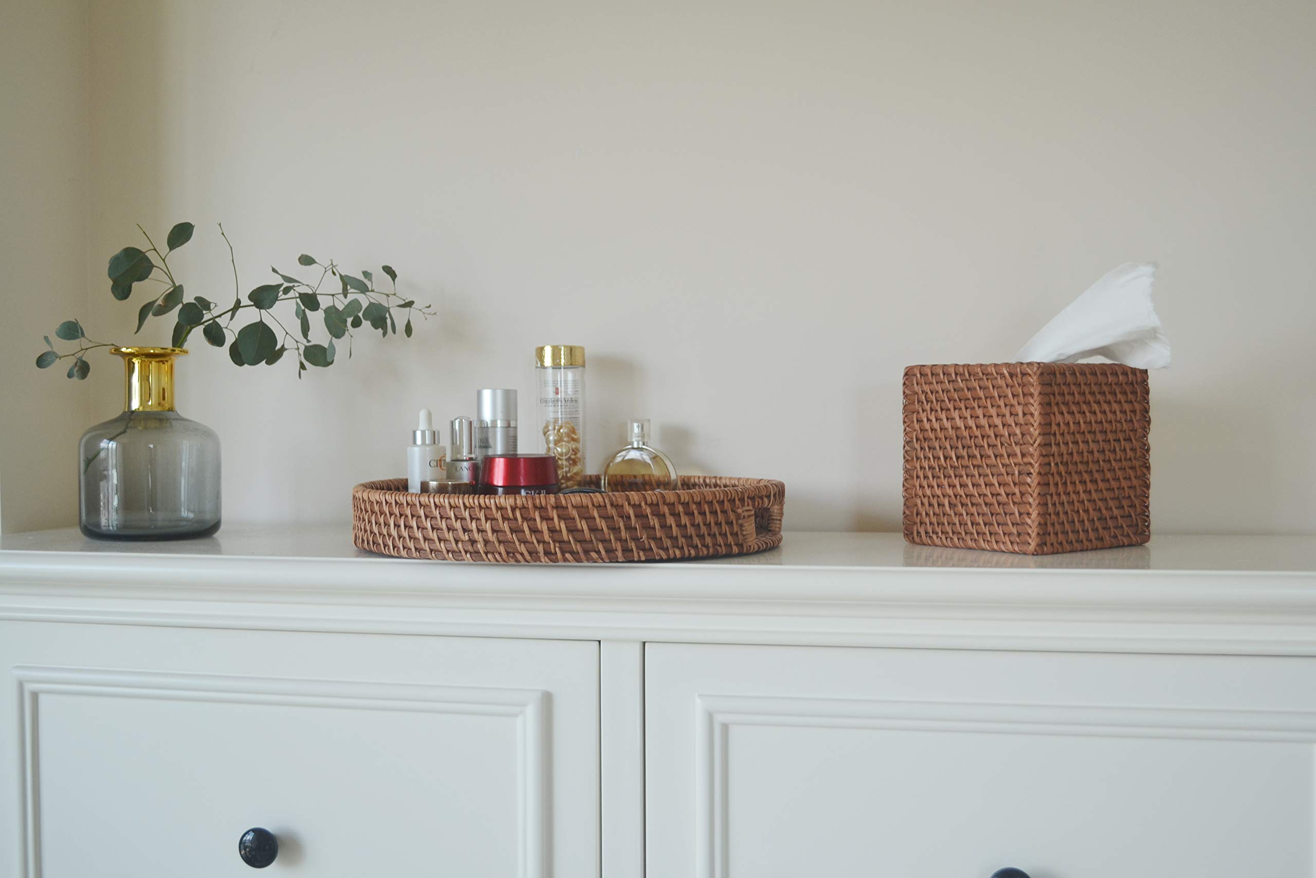Round Rattan Woven Serving Tray with Handles Ottoman Tray for Breakfast, Drinks, Snacks for Coffee Table, Home Decorative (Honey Brown, 13.8"x2")