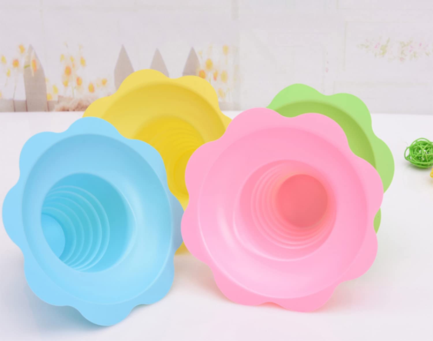 Qixivcom 60 Pack Disposable Ice Cream Cup 4oz Cone Cup Flower Shaved Smoothie Ice Bowl Flower Drip Cup Small Bowl Perfect for Cold Drink Cups for Ice Cream, Shaved Ice, Fruit Smoothie (Yellow)