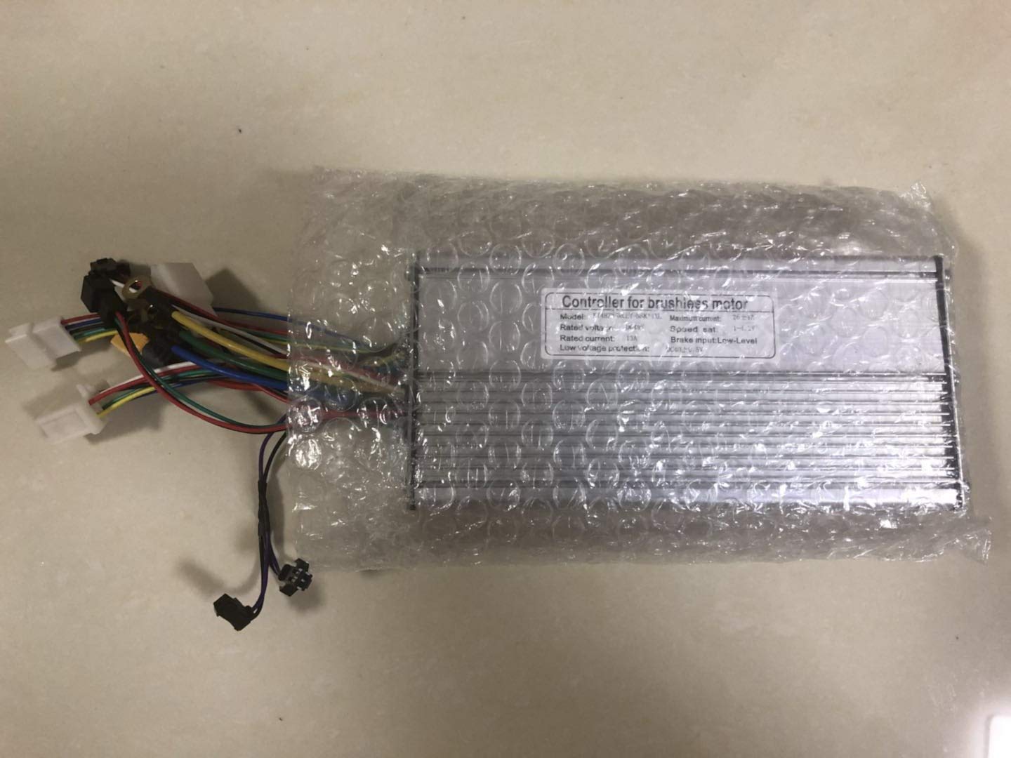 NBPOWER 36V/48V 1000W 26A Brushless DC Motor Controller Ebike Controller +KT-LCD8H Color Display One Set,Used for 1000W Ebike Kit.