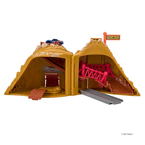 Micro Machines Micro Off-Road Adventure Expandable Playset - Features 1 Exclusive Mini-Vehicle - Collectible Themed Toy Cars β Tiny Vehicles, Huge World β Collect Them All