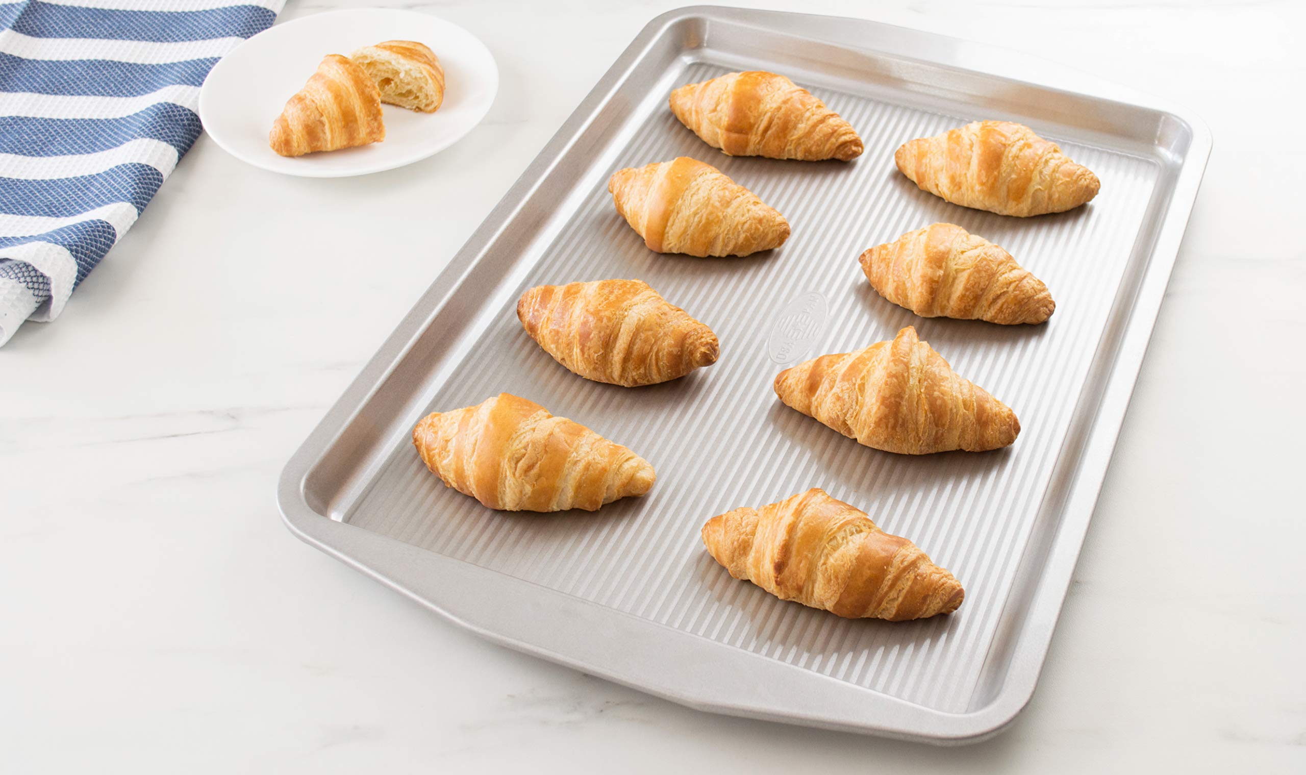 USA Pan American Bakeware Classics Half Sheet Baking Pan, Aluminized Steel