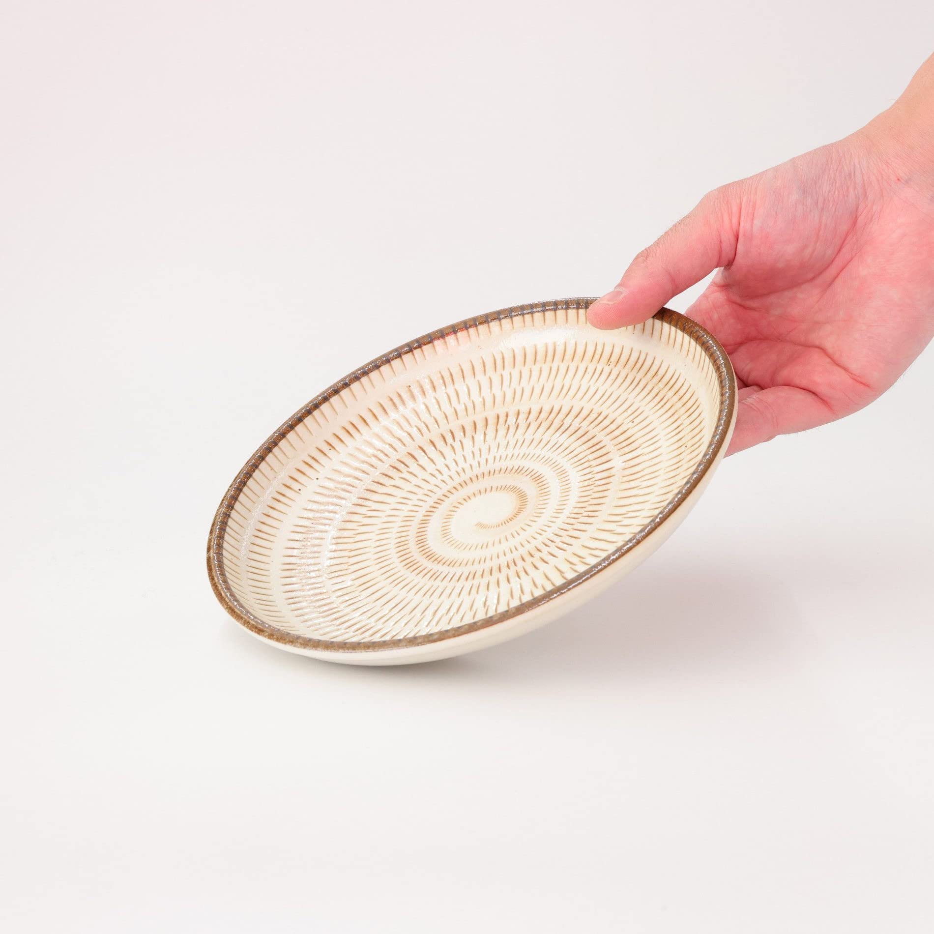 Product of Gifu Japan Mino Ware Serving Plate, 7.5 inch, Beige, Mino-Mingei, Japanese Ceramic Plate, Microwave/Dishwasher Safe