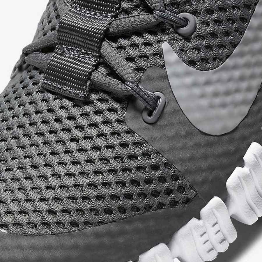 NIKE Men's Free Metcon 3 Soccer Shoe, Iron Grey/Particle Grey-Pure Platinum, 10