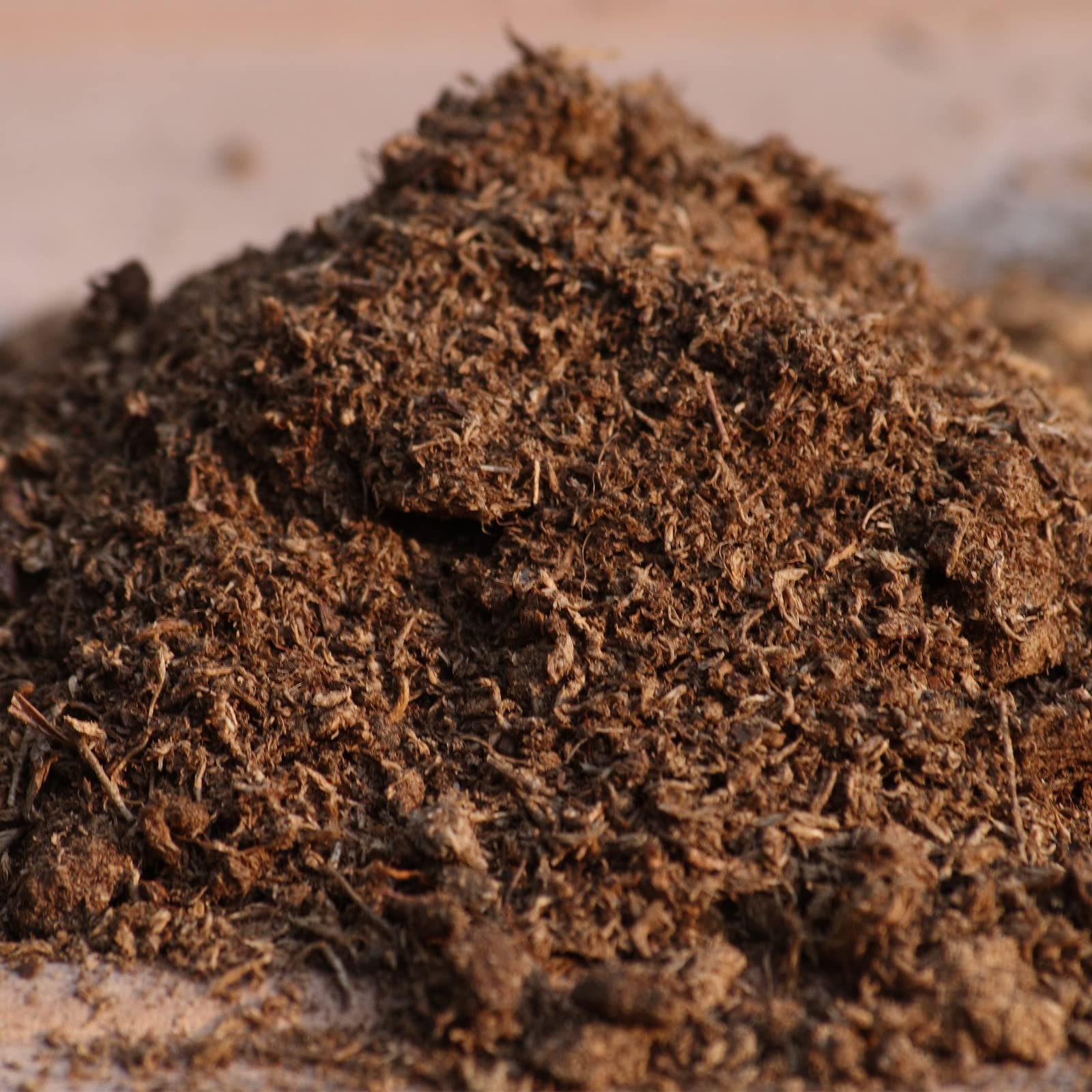 Organic Sphagnum Peat Moss by Doter, Added to Soil and Enriches Plant Roots, Gardening Soil Amendment and Carnivorous Plant Soil Media(1qt)