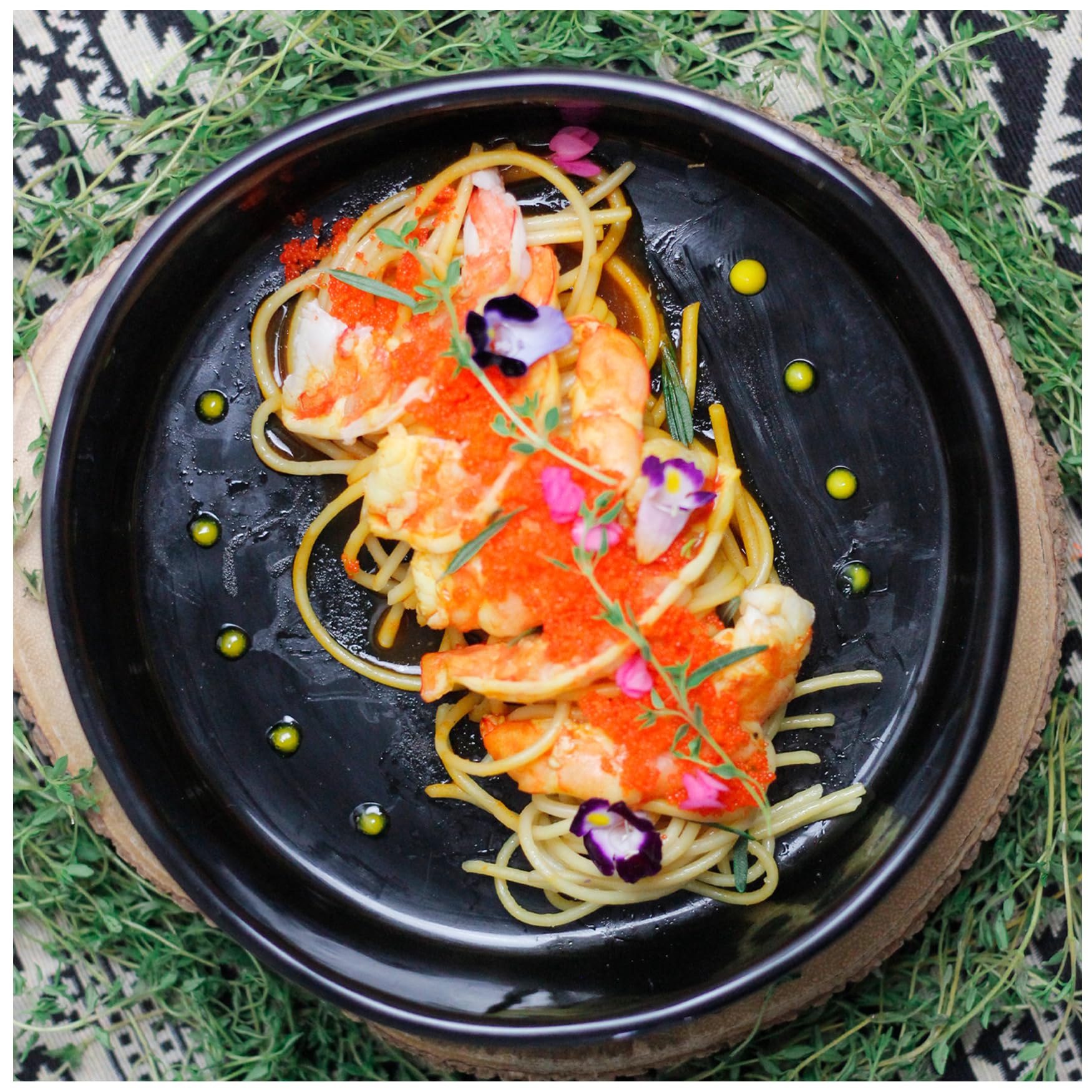 roro Ceramic Stoneware Hand-Molded Glossy Black 8 inch large Salad or Pasta Bowl | Pet Friendly