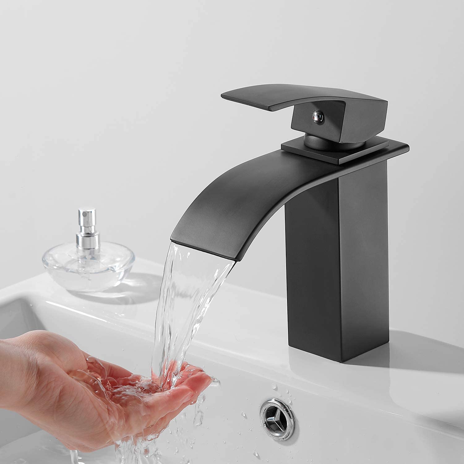 Matte Black Bathroom Faucet Waterfall Bathroom Sink Taps, Single Lever Handle Basin Mixer Tap, Anti-Rust Sink Faucets with Cold and Hot Water Mark, Matt Black