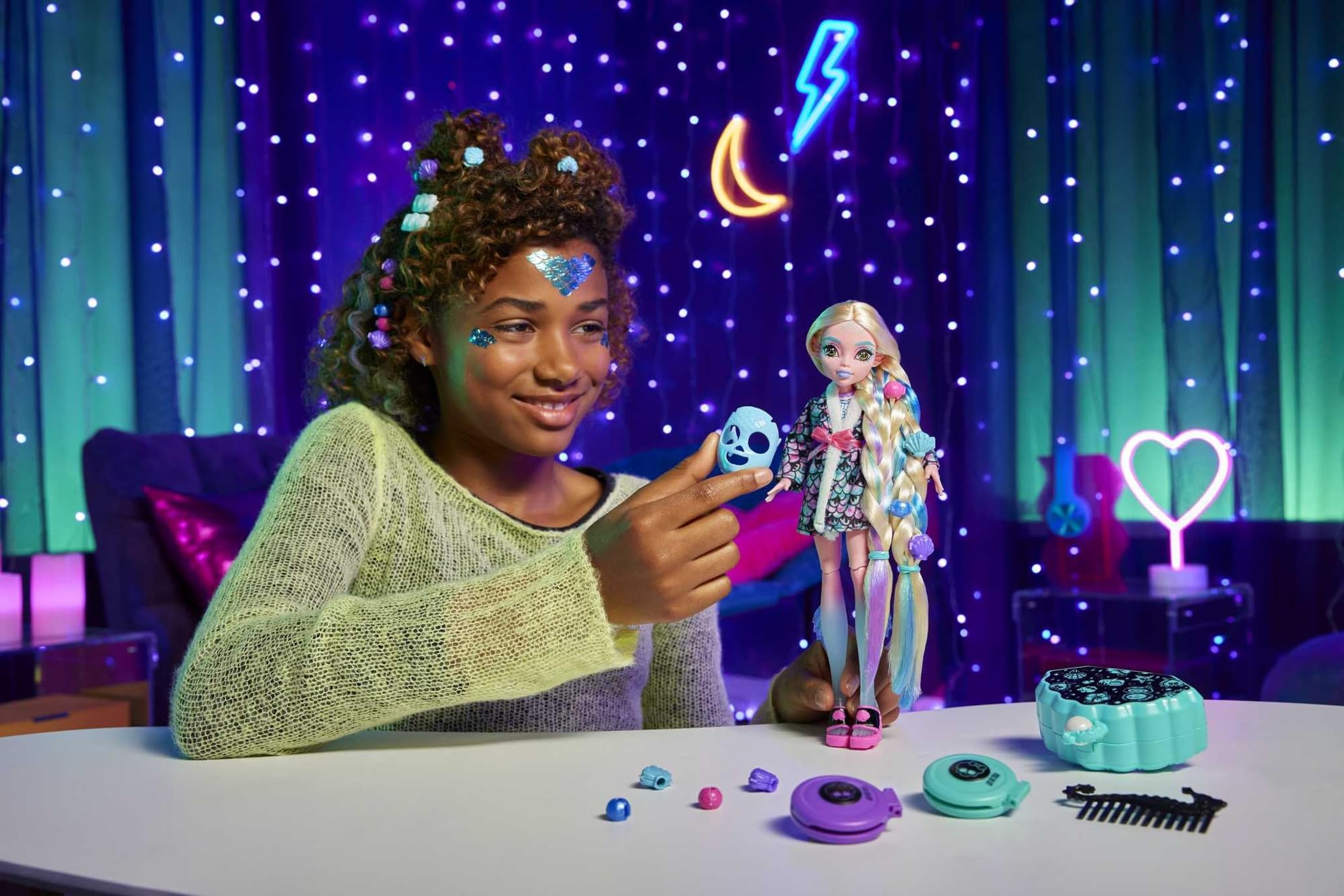 Monster High Doll, Lagoona Blue Spa Day with Wear & Share Accessories Including Hair Clips, Hair Chalk & Tattoos
