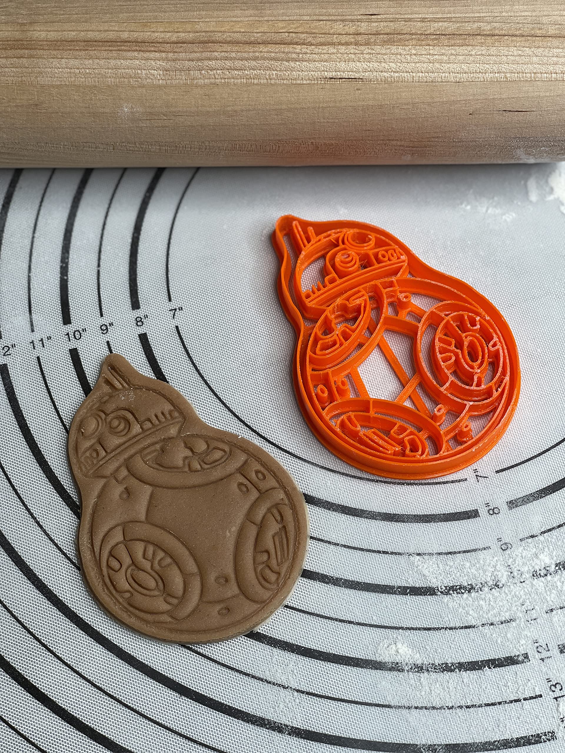 Premium Star Wars Exclusive BB-8 BB8 Cookie Cutter Mold 4.5-Inch-Scale Produced by 3D Kitchen Art