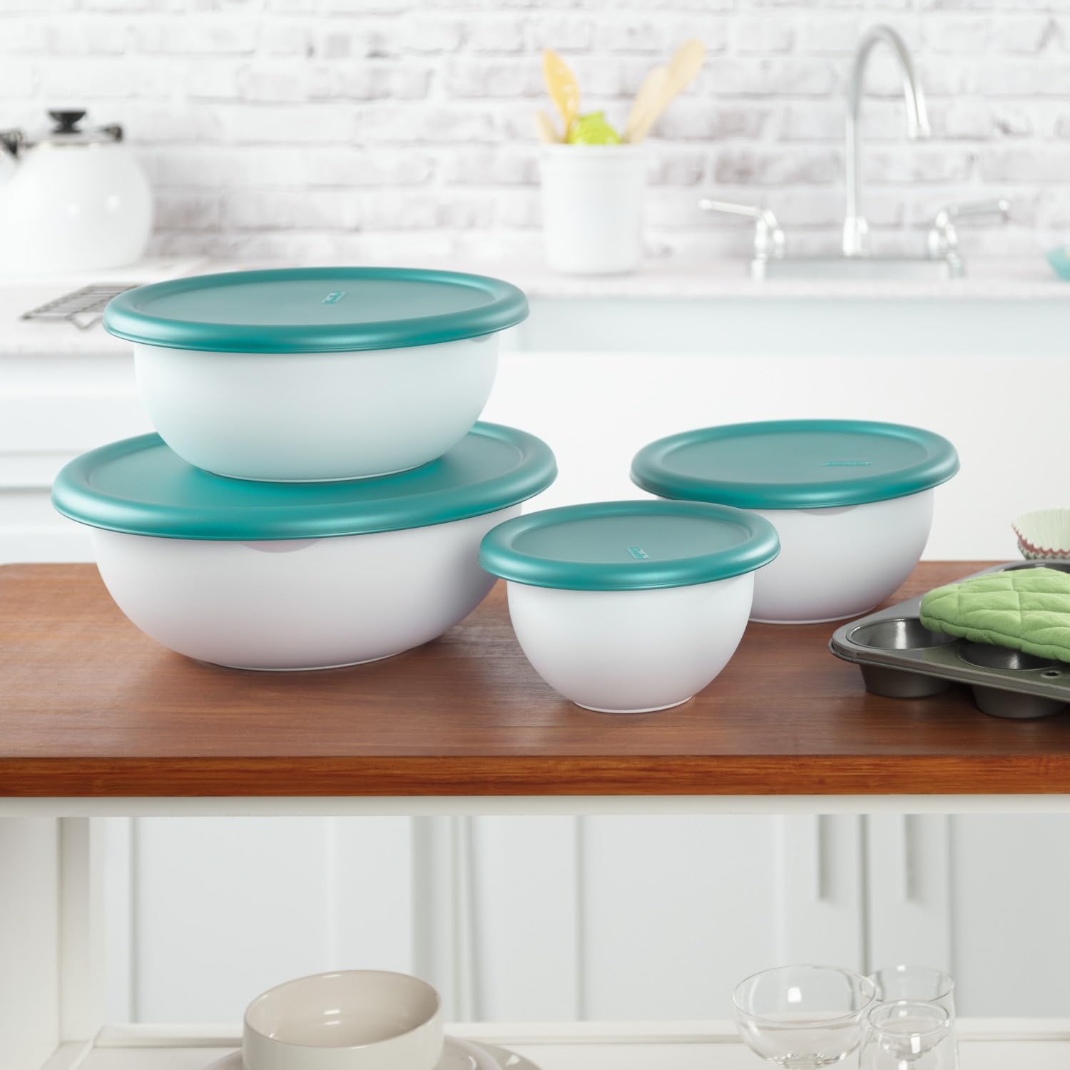 Sterilite 8-Piece Covered Bowl Set, 4 Plastic Bowls Ranging in Size w/ 4 Lids, Food Storage, Dishwasher and Microwave Safe, White and Teal lid, 6-Pack