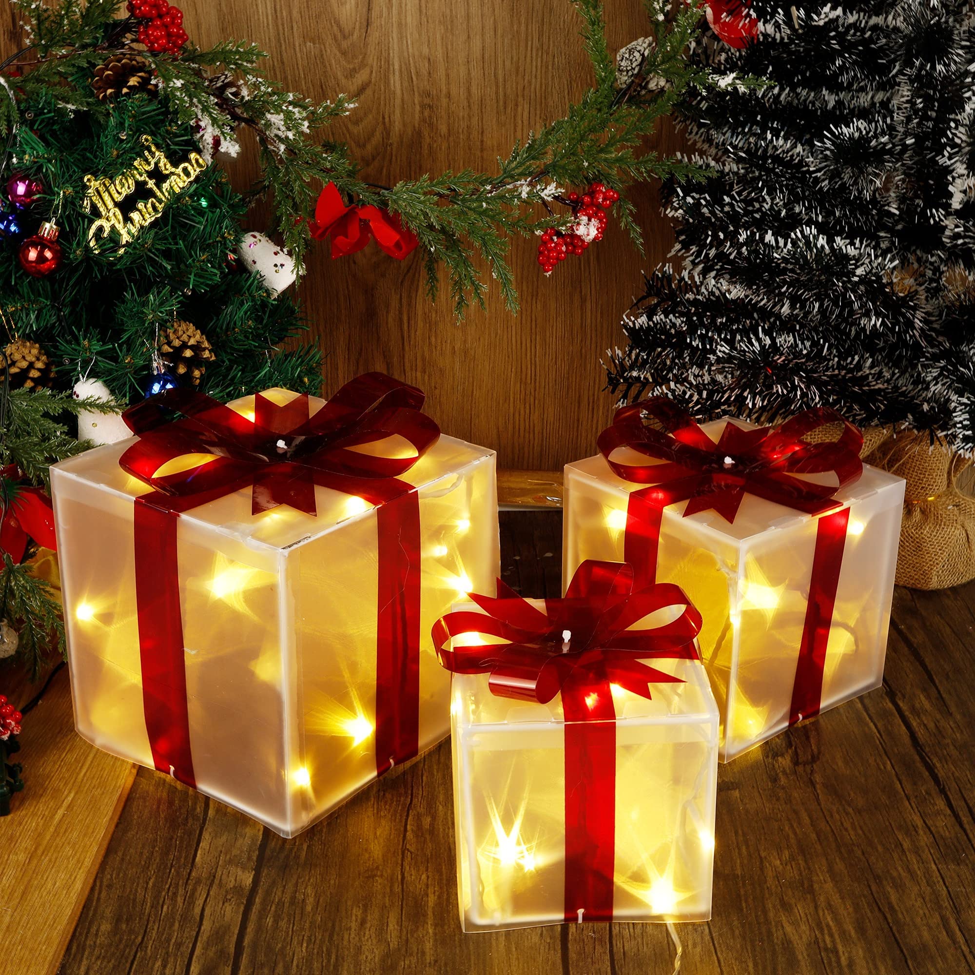 Lulu Home Decor, 60 LEDs Light Up Boxes with Red Bows, Plug-in Warm White Lighted Xmas Boxes for Christmas Tree Holiday Party Indoor Outdoor Decors, Set of 3