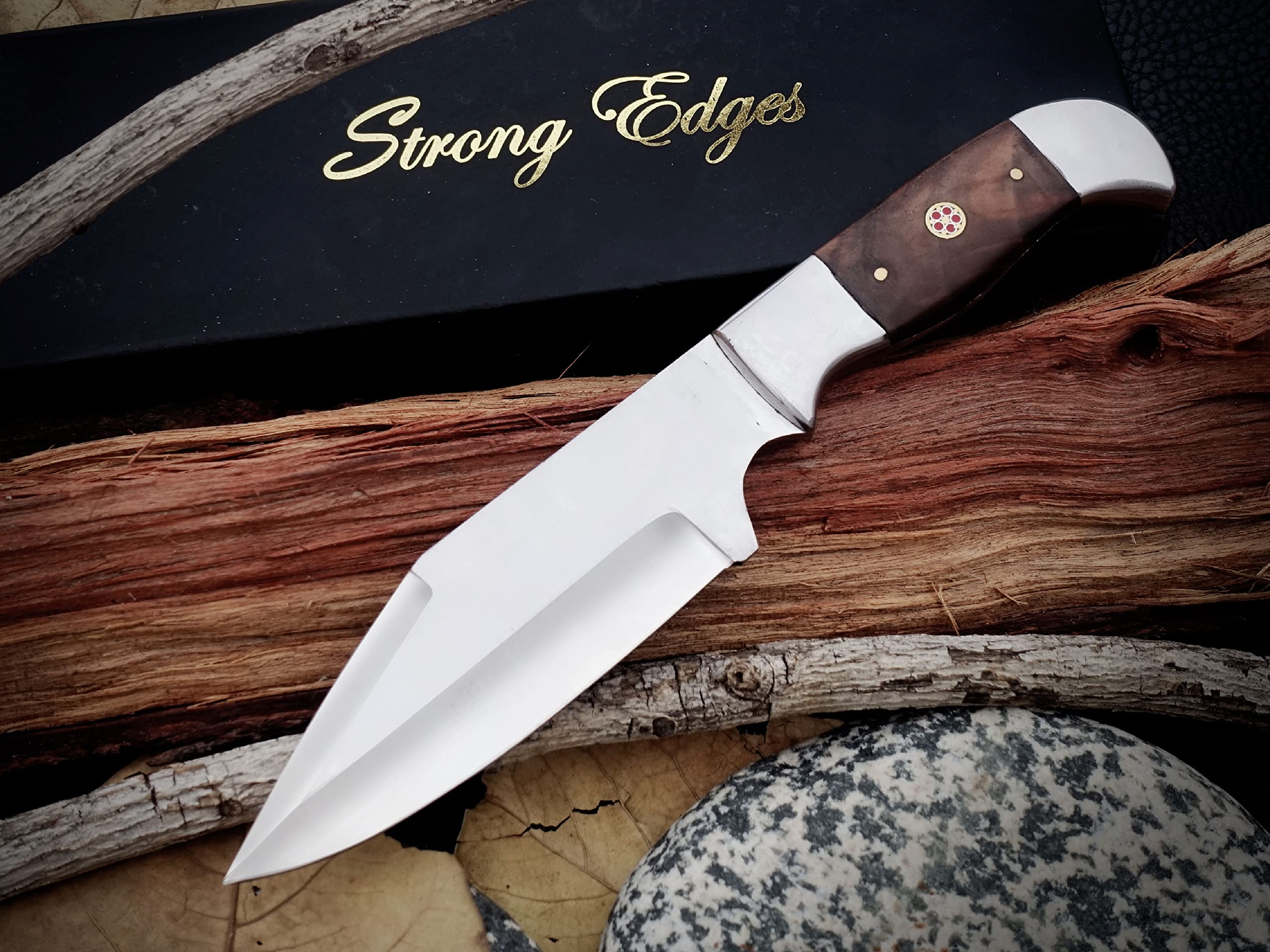 Strong Edges Custom hand made D2 steel hunting knife ,9" inches Skinner ,out door survival camping ,fix blade , classic, Christmas gift, nice grip handle, Leather sheath STHUNT-02