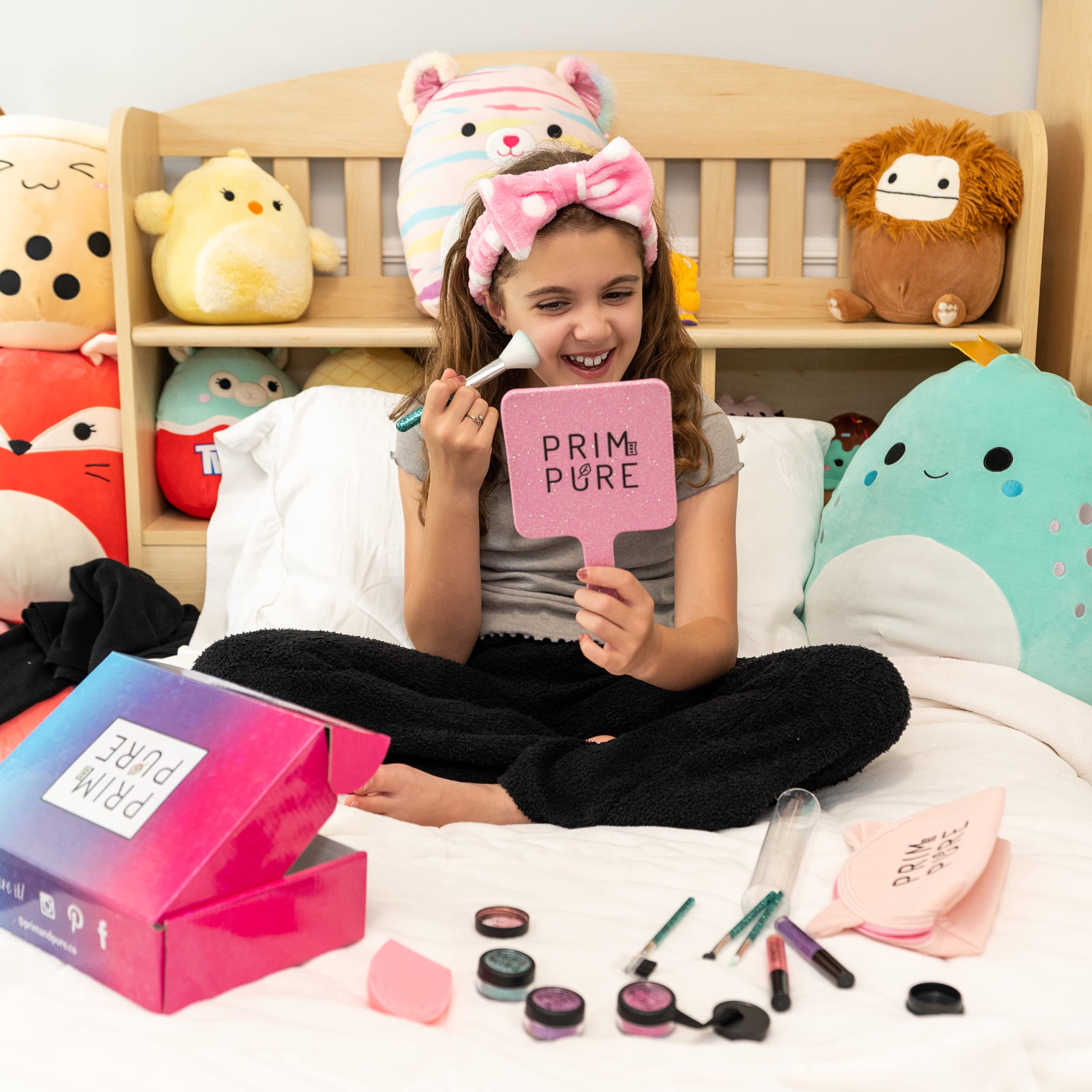 Prim and Pure Ultimate Mineral Kids Makeup Gift Set | Perfect for Play Dates & Birthday Parties | Kids Safe Eyeshadow Makeup β Mineral Blush | Organic & Natural Makeup Kit for Kids| Made in USA