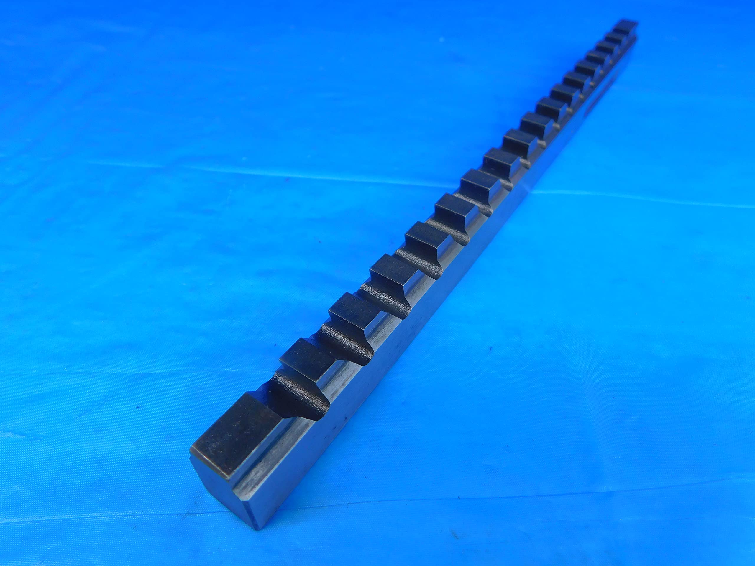 THREADWELL 3/8 I HSS Keyway Broach Style I 11 3/4 OAL .375 Linear 9/16 Base - AR6996AN2