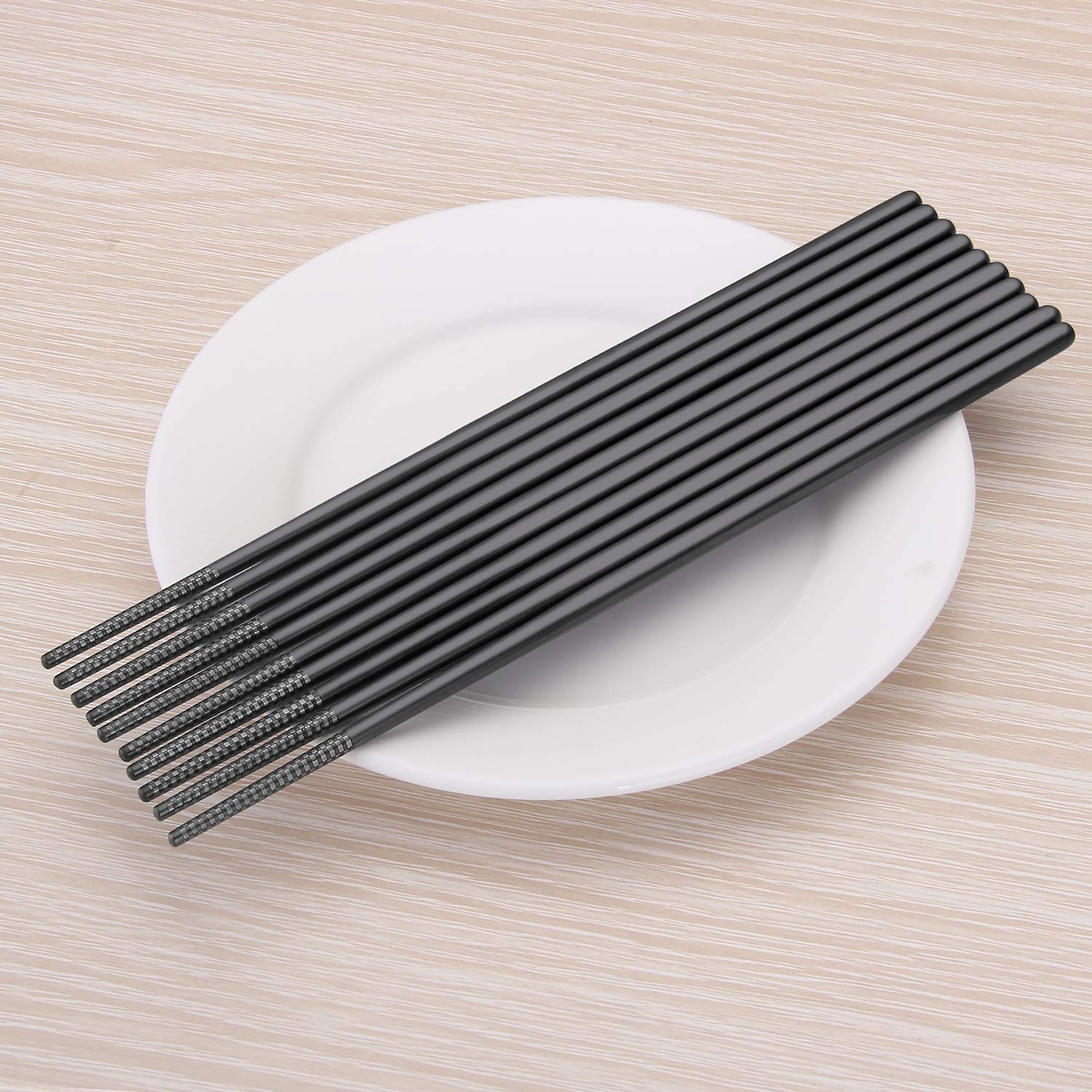 SHARECOOK Chopsticks set, 18/10 Stainless Steel Metal Korean Chopsticks, 9.45 Inches Reusable Chopsticks for Dinner, Easy to Hold (5 Pairs, Black)