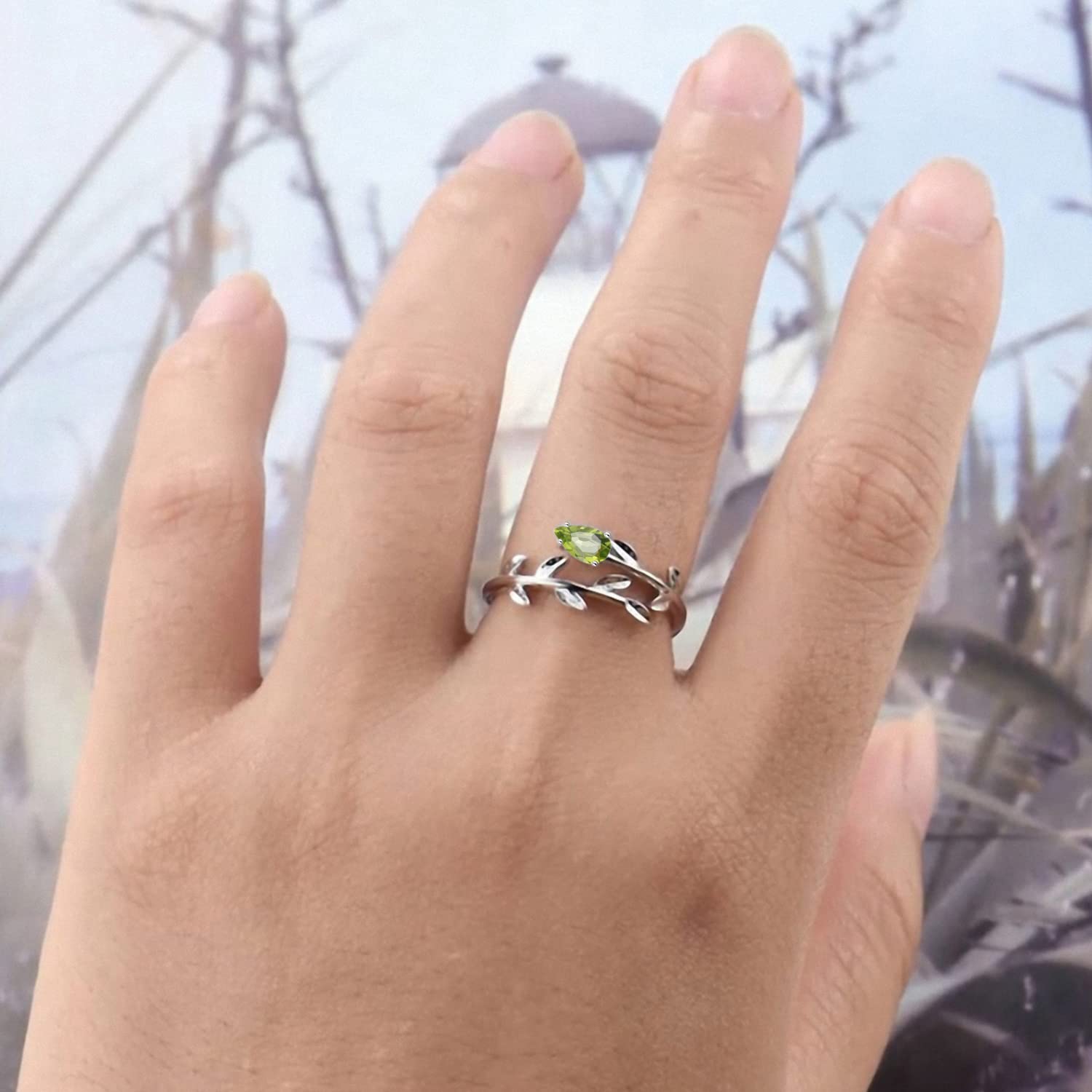 PRAYMOS Peridot Ring 925 Sterling Silver August Birthstone Rings Peridot Crystal Rings for Women Christmas Gifts