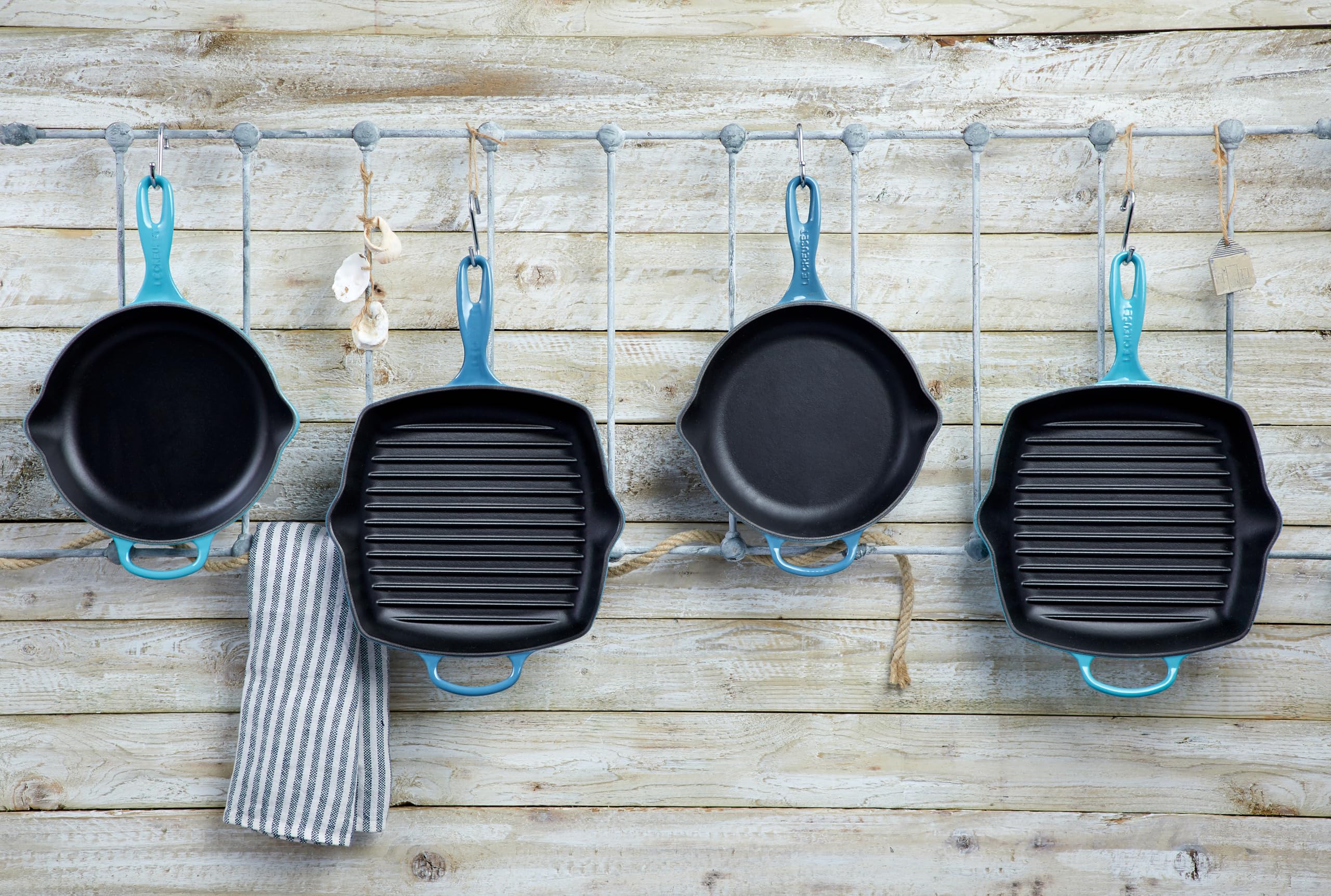 Le Creuset Enameled Cast Iron Signature Iron Handle Skillet, 11.75" (2-3/8 qt.), Caribbean