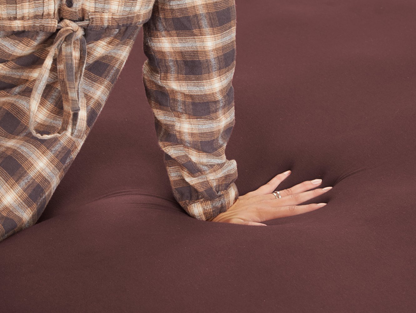 Lightspeed Outdoors Foam Topper for Air Mattresses, Maroon
