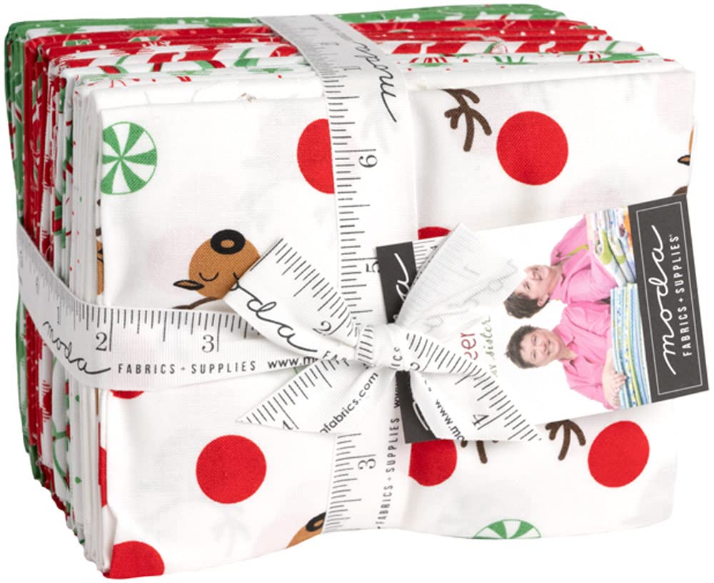 Me and My Sister Designs Reindeer Games 25 Fat Quarters Moda Fabrics 22440AB