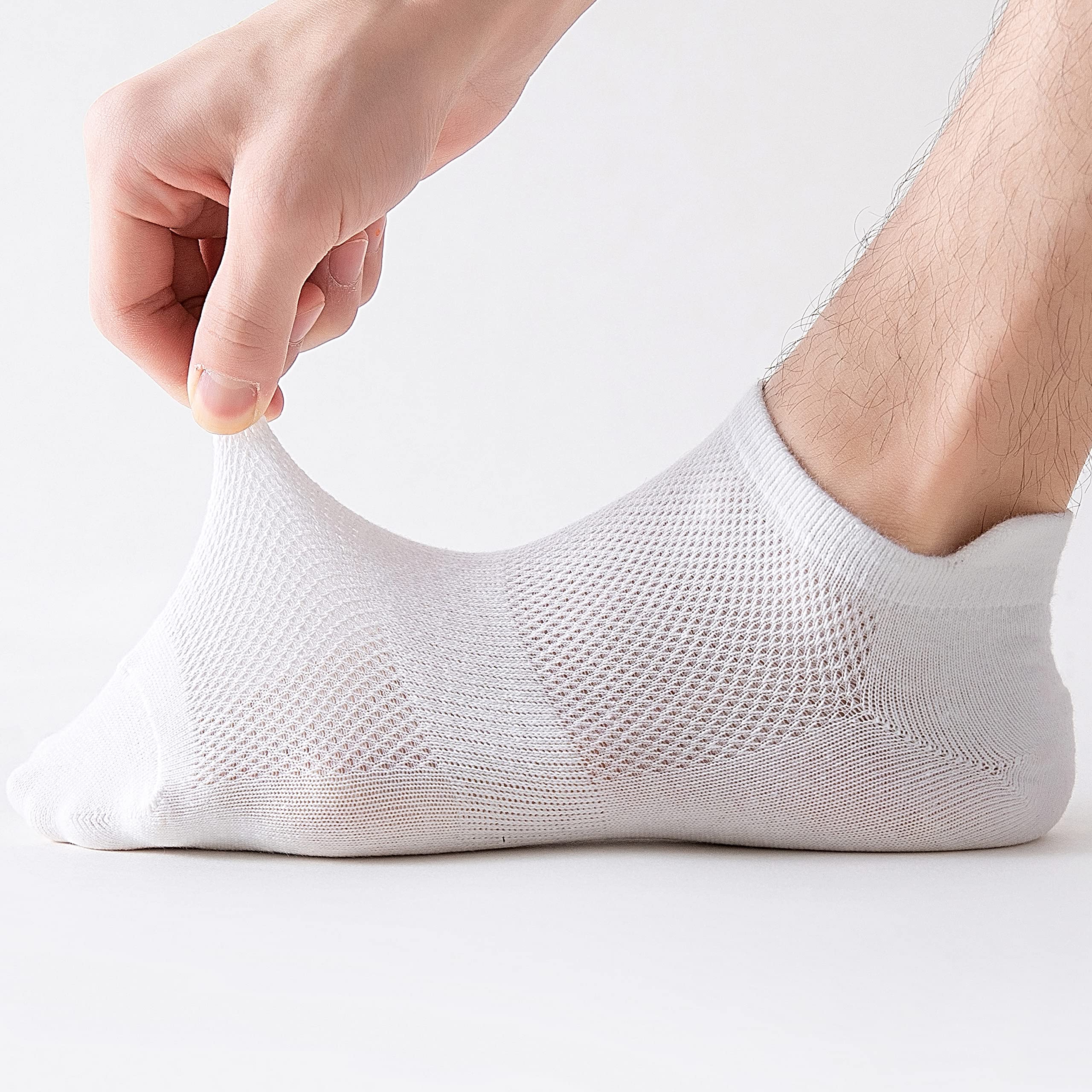 VFM 8 Pairs Ankle Athletic Running Socks for Men Women Low Cut Wicking Sport Cushion Tab Breathable Mesh Socks (4Black+4White)