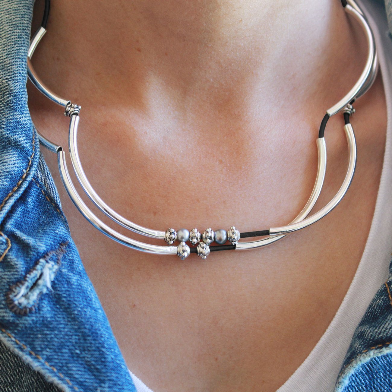 Lizzy James Charmer Natural Black Leather Wrap Bracelet Necklace in Silver with Small Freshwater Pearls (Large)